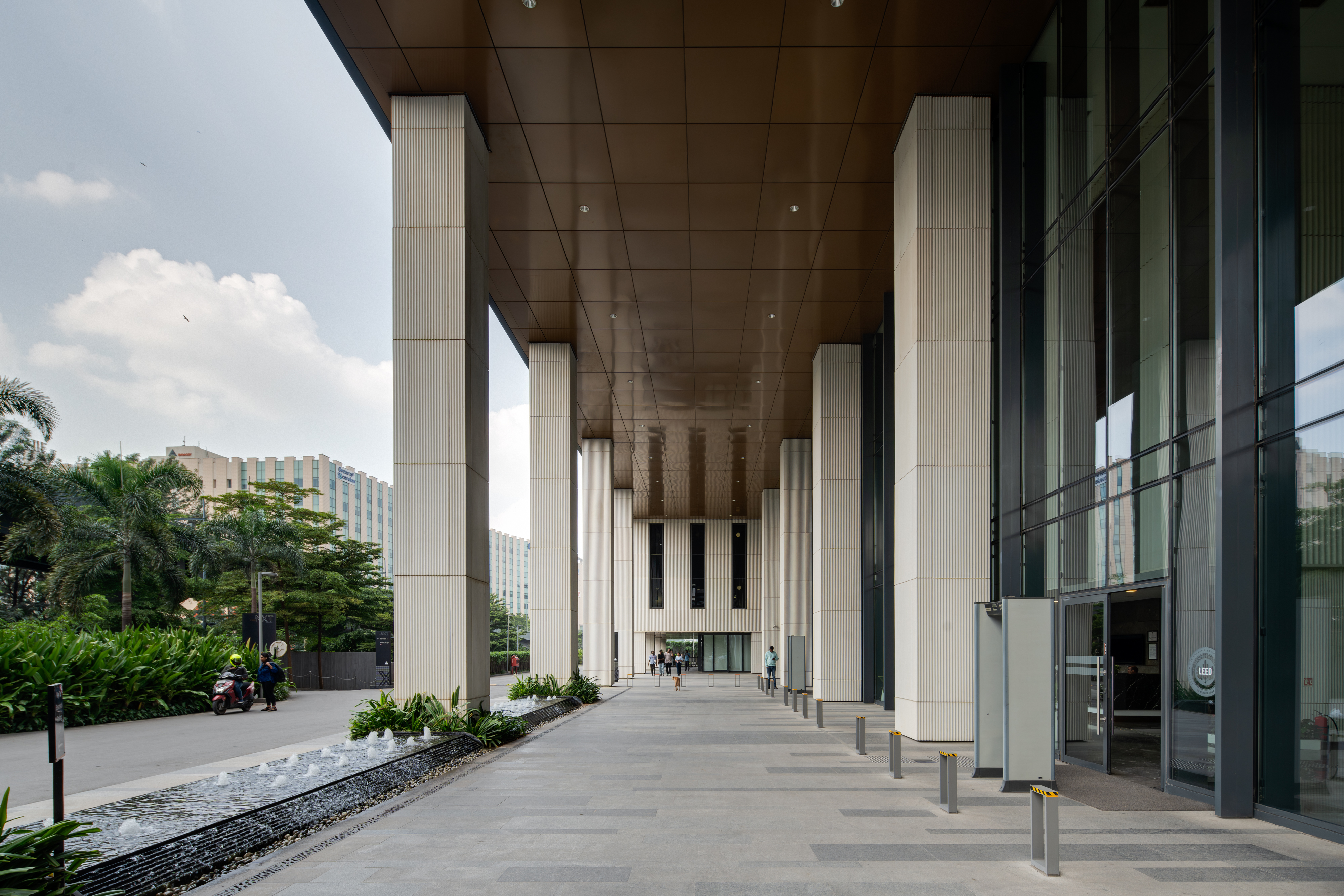 Hilton Hotel, Hilton Garden Inn, and Convention Centre at Embassy ...