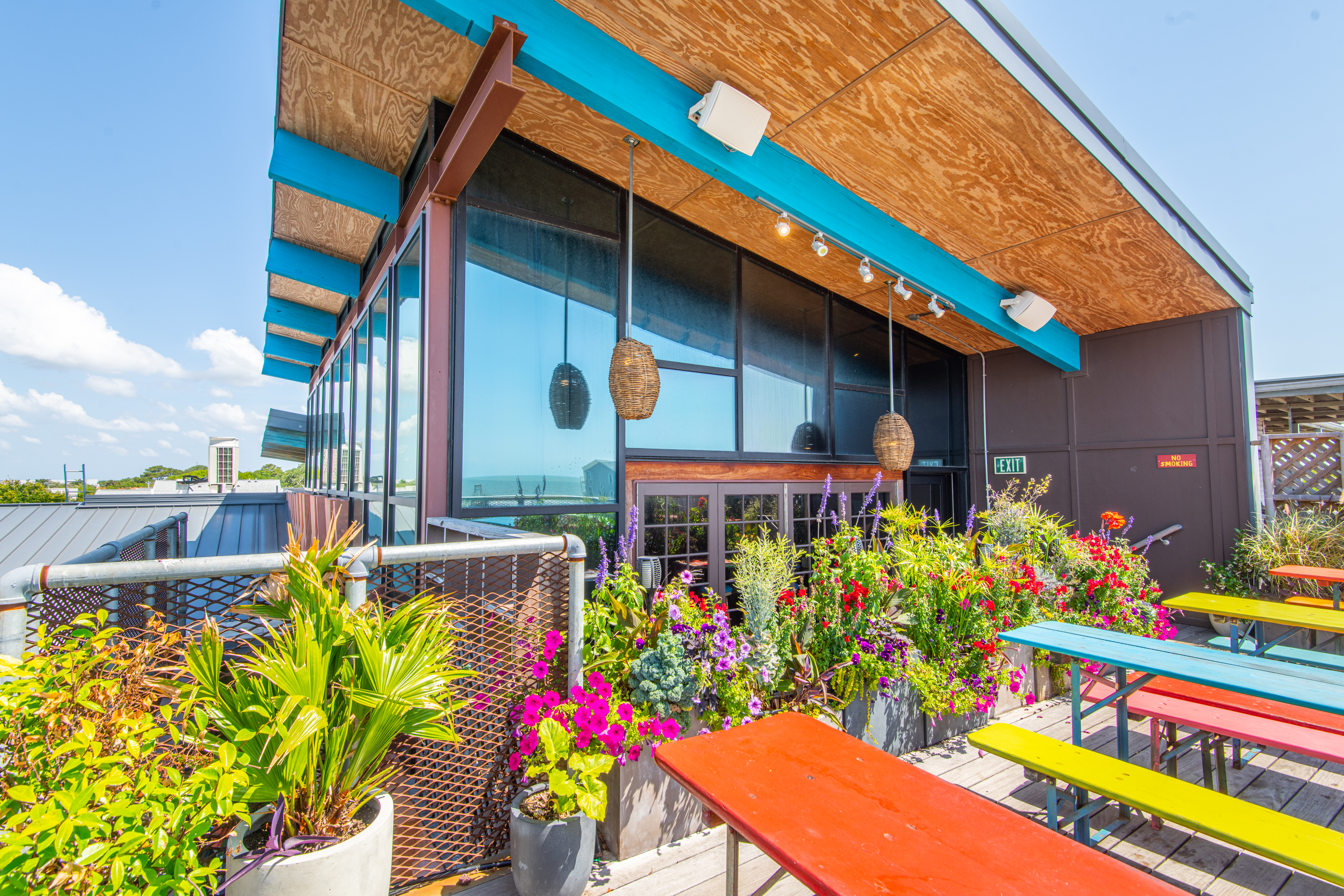 wiki wiki restaurant by Kevan Hoertdoerfer Architects - Architizer