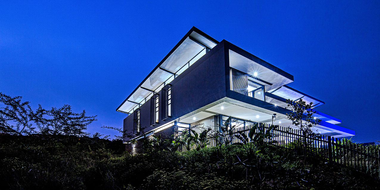 FUCHSIA HOUSE by Metropole Architects - Architizer