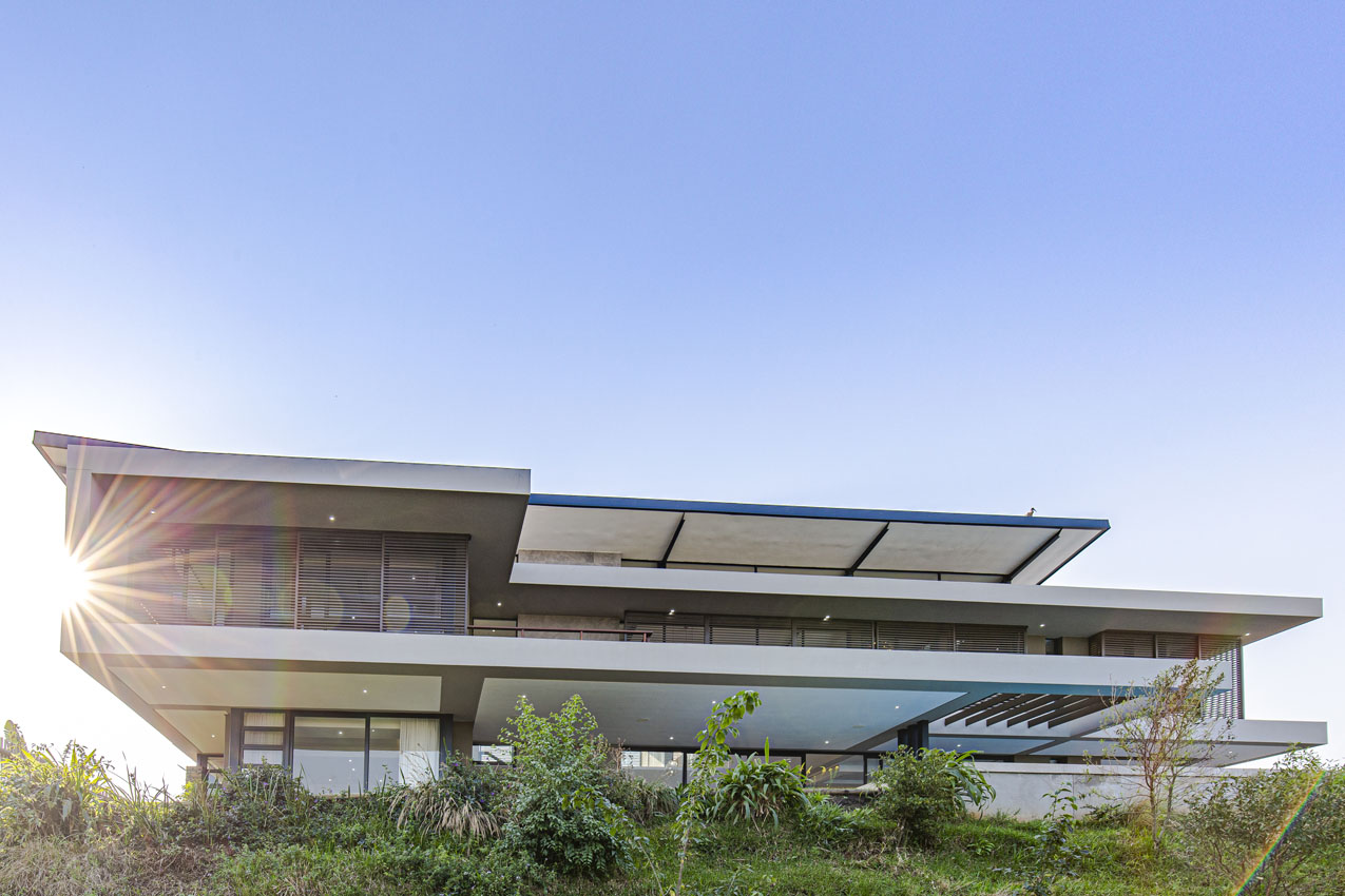 FUCHSIA HOUSE by Metropole Architects - Architizer