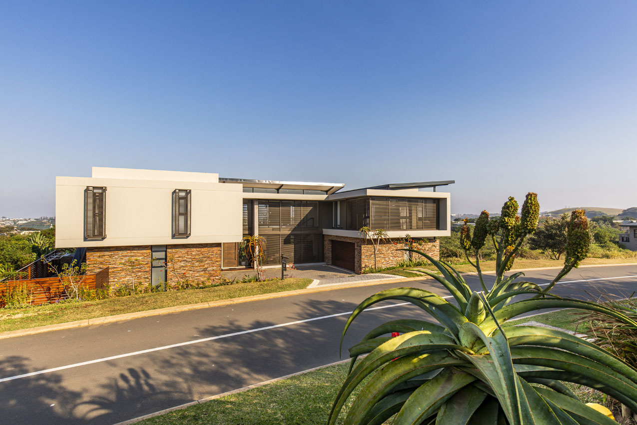FUCHSIA HOUSE by Metropole Architects - Architizer