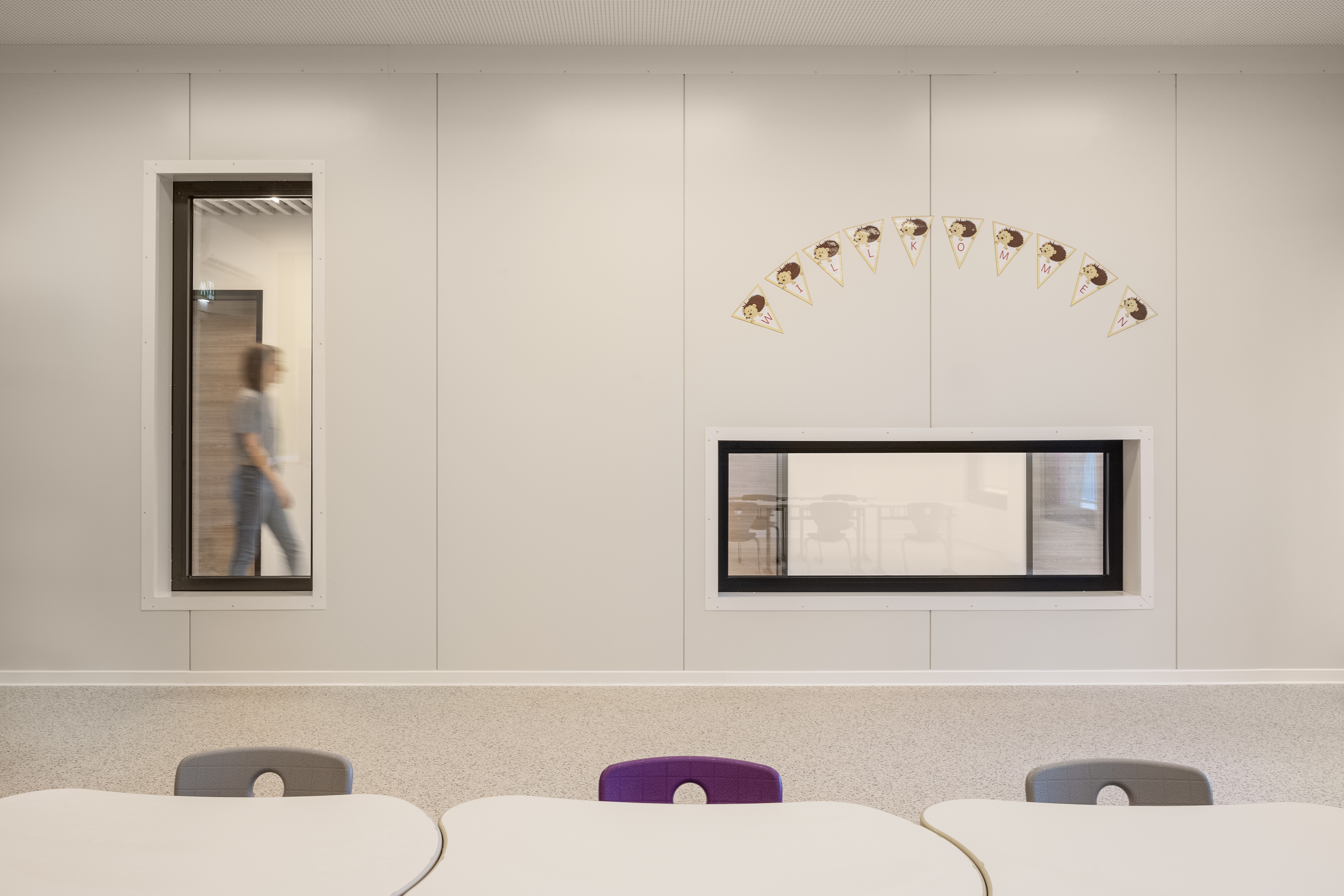 Container into Classroom - German School of Budapest by Bánáti ...