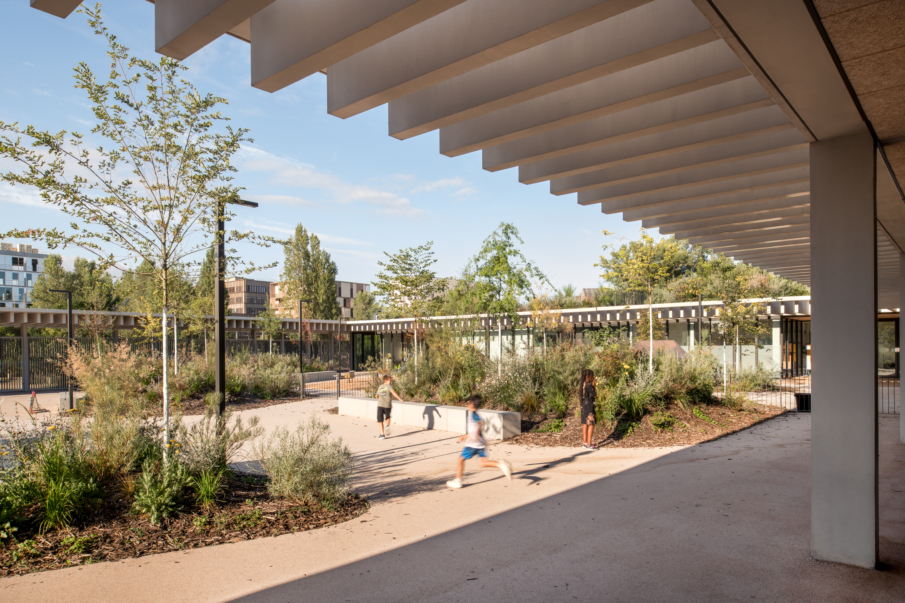 Louise Michel school complex by marjan hessamfar & joe verons ...