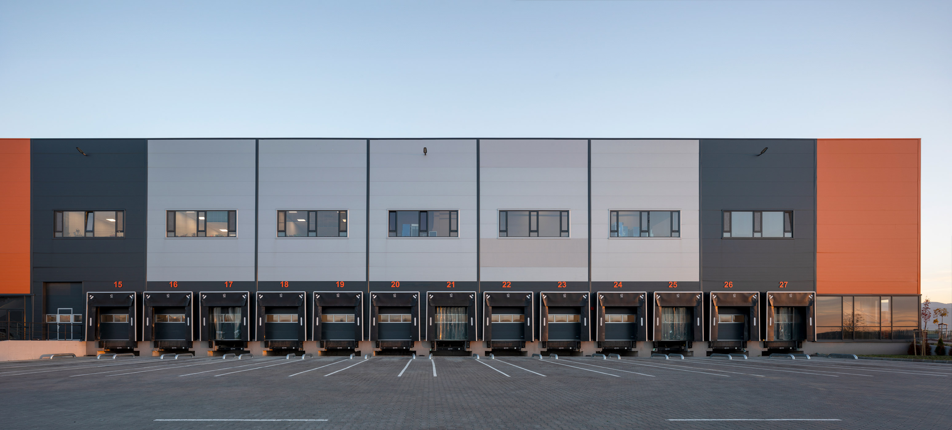 Fresh&Frozen Logistics and Warehouse by IPA - Architecture and more ...