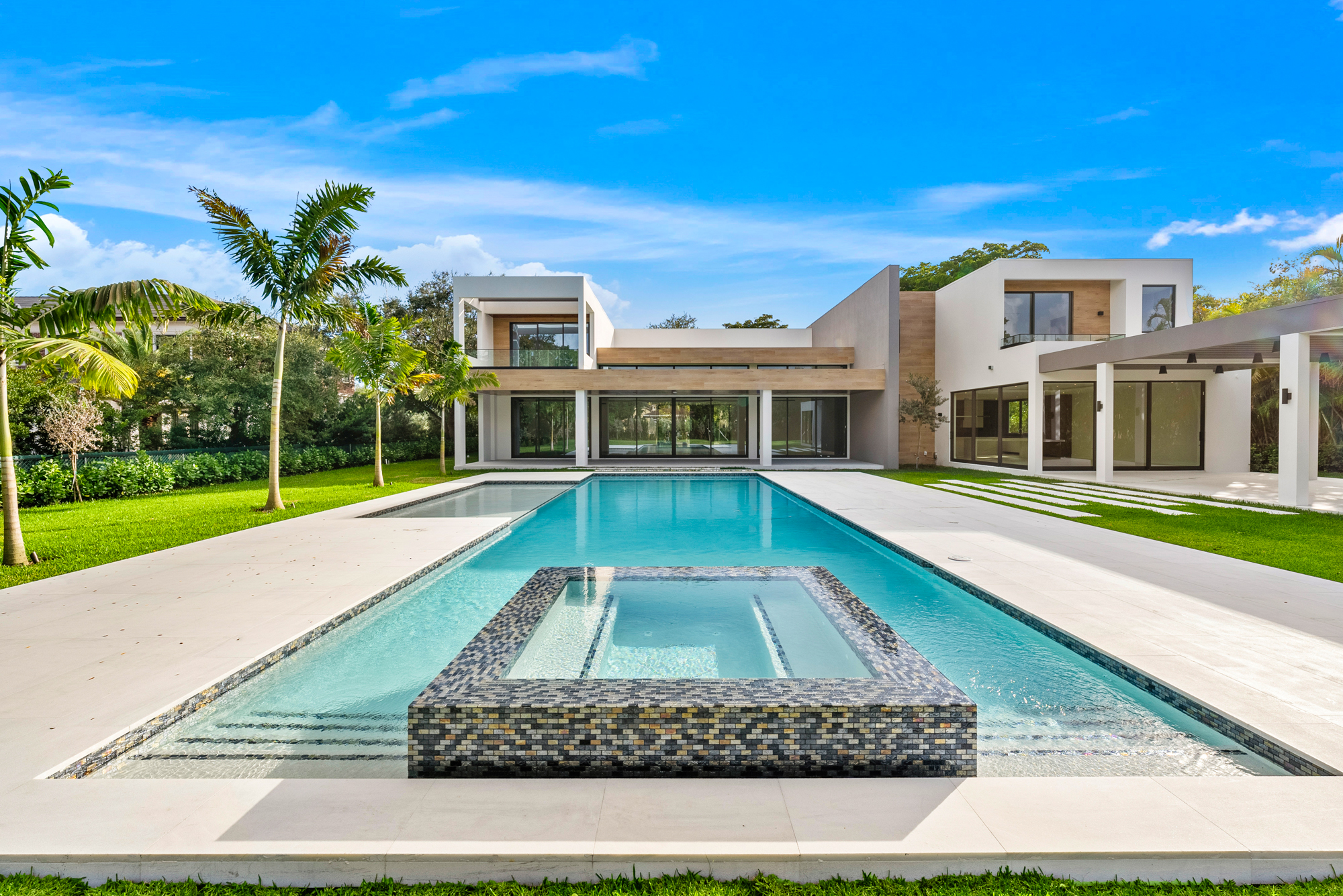 6675 at Pinecrest by MIK Architecture - Architizer