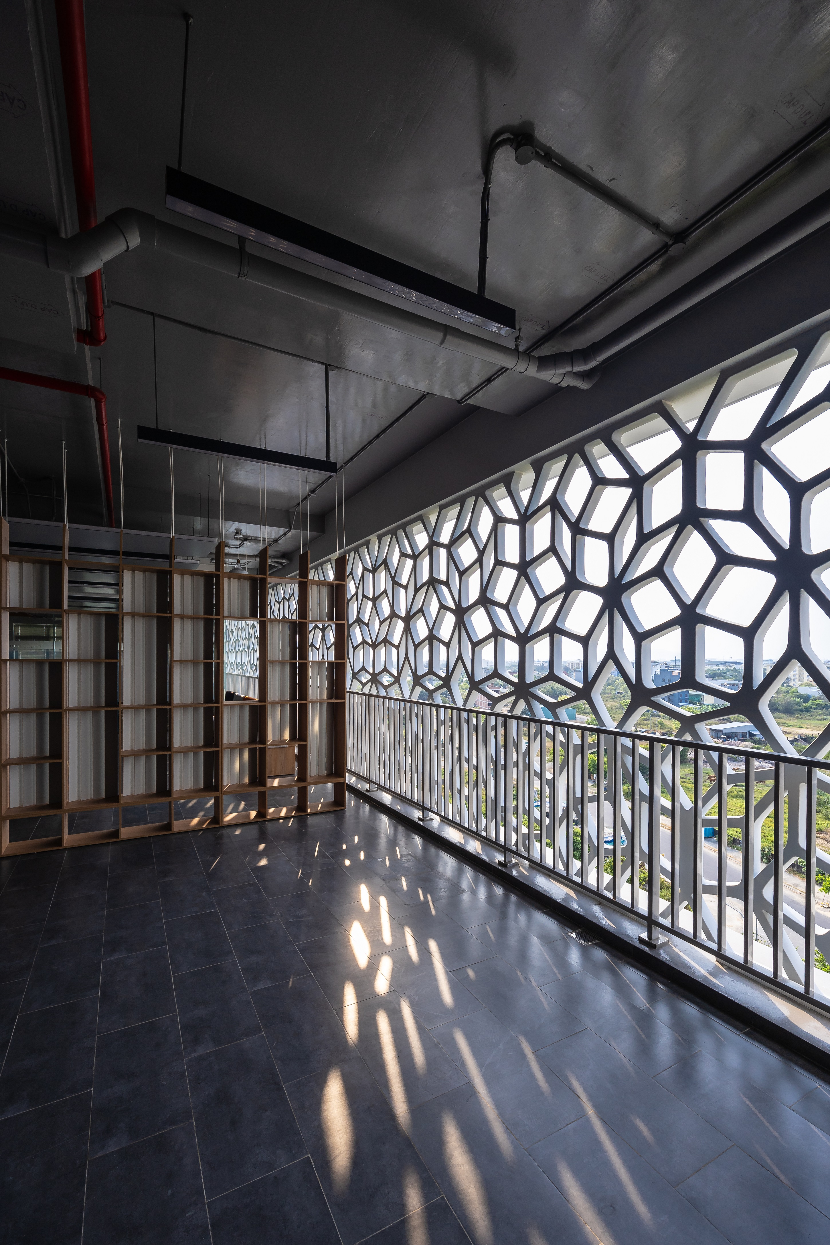 Alpha Building Headquarters – FPT University Da Nang by Huni ...