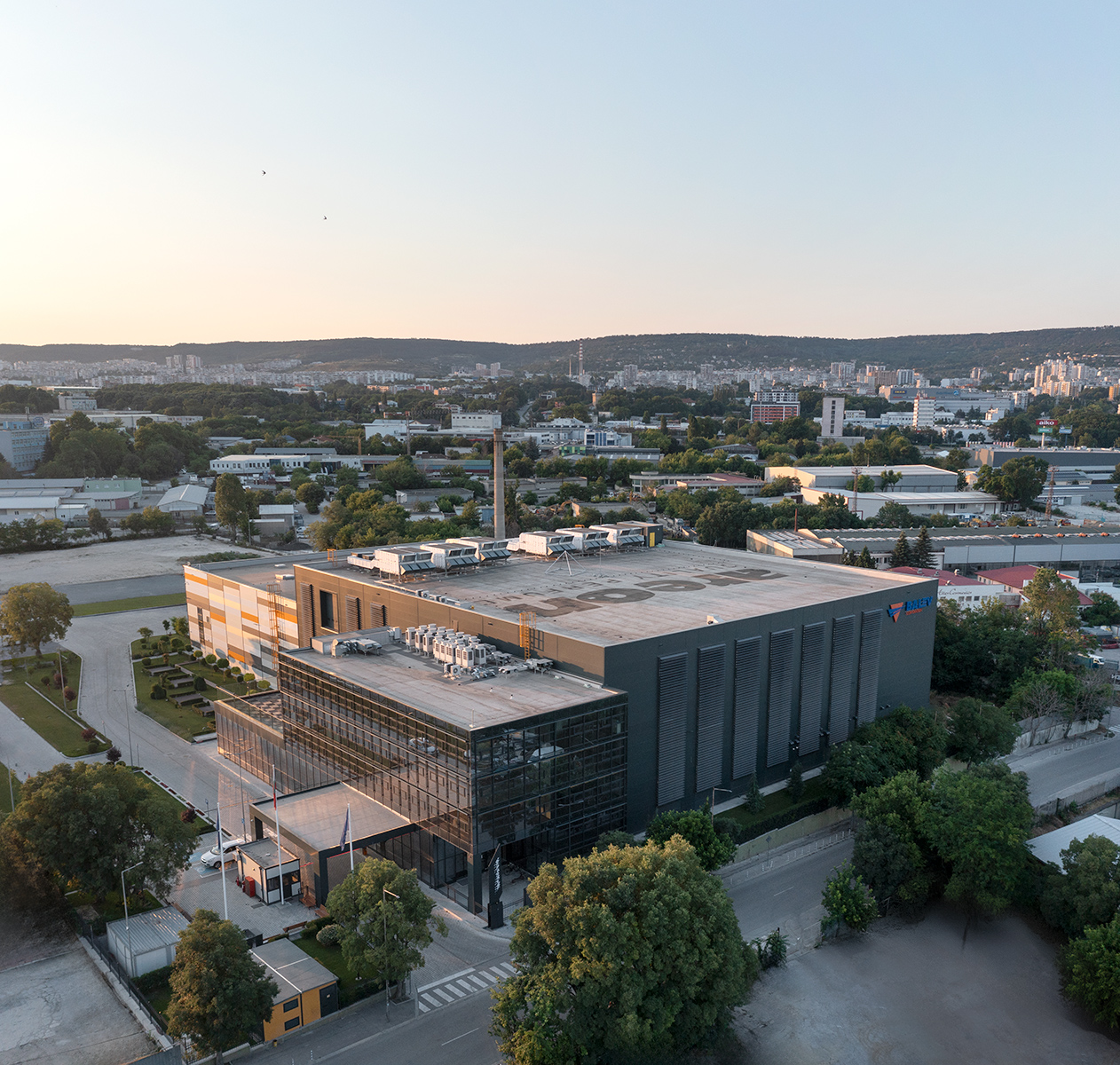 AREON production and administrative complex by IPA - Architecture and ...