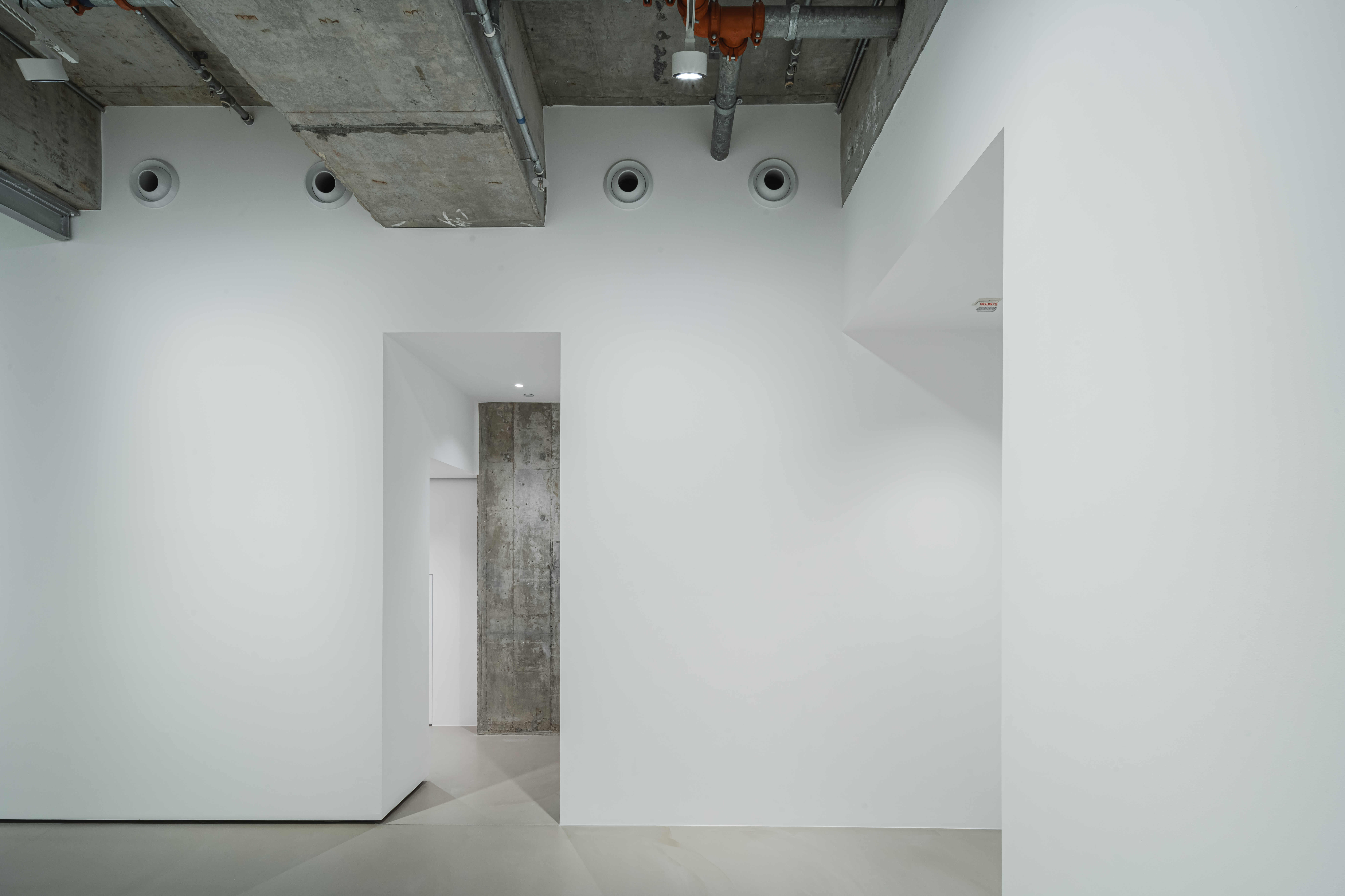 Art Intelligence Global Hong Kong Headquarters by COLLECTIVE - Architizer