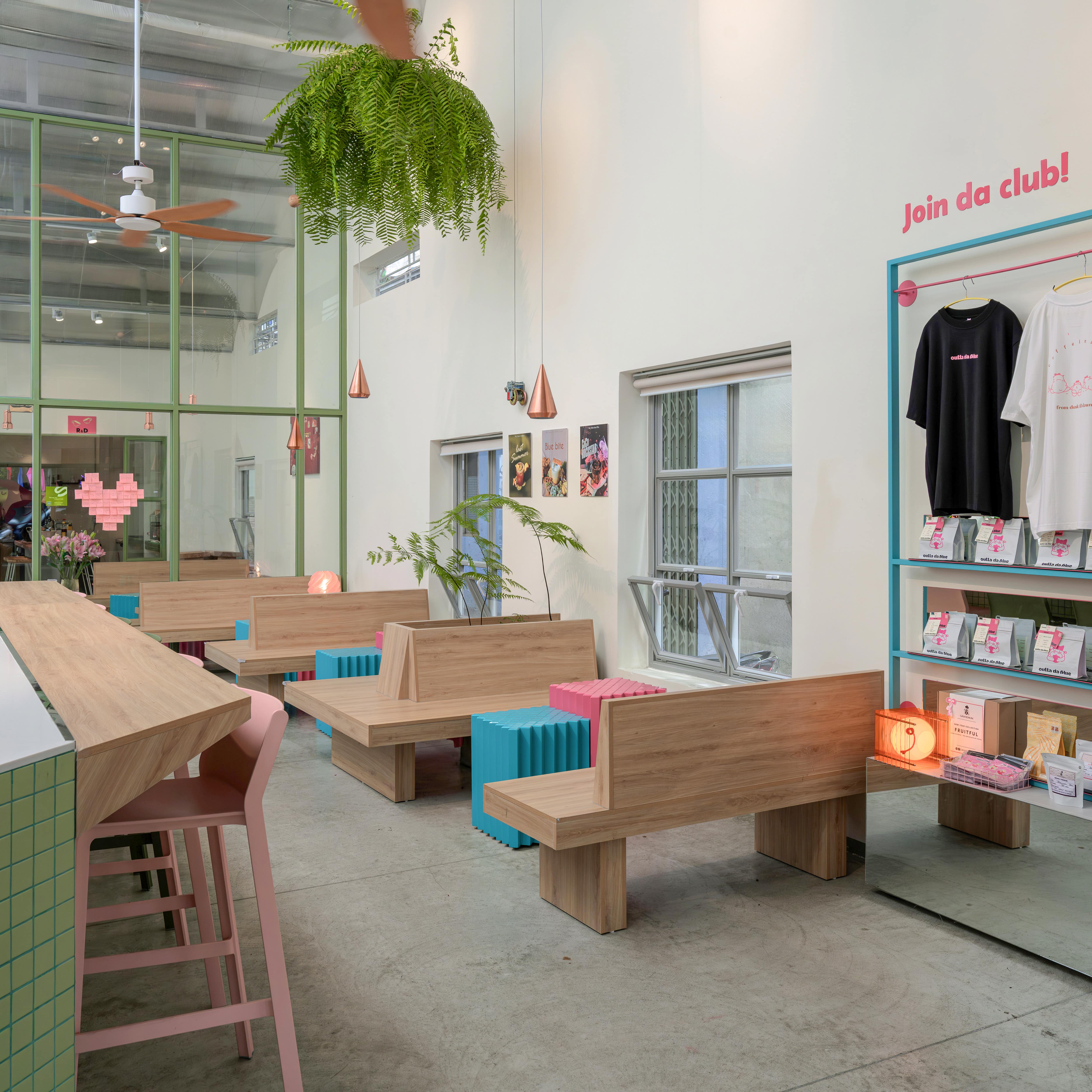 Outta Da Blue - Danang Specialty Coffee Shop by SUPPERCAAT - Danang ...