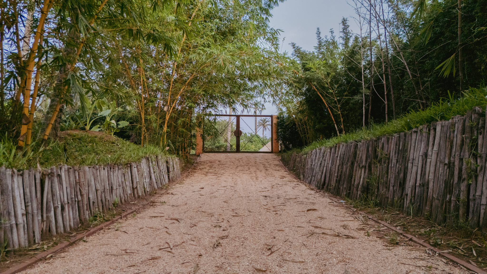 Pavilion Essoa by MOYÉSOA - Architizer