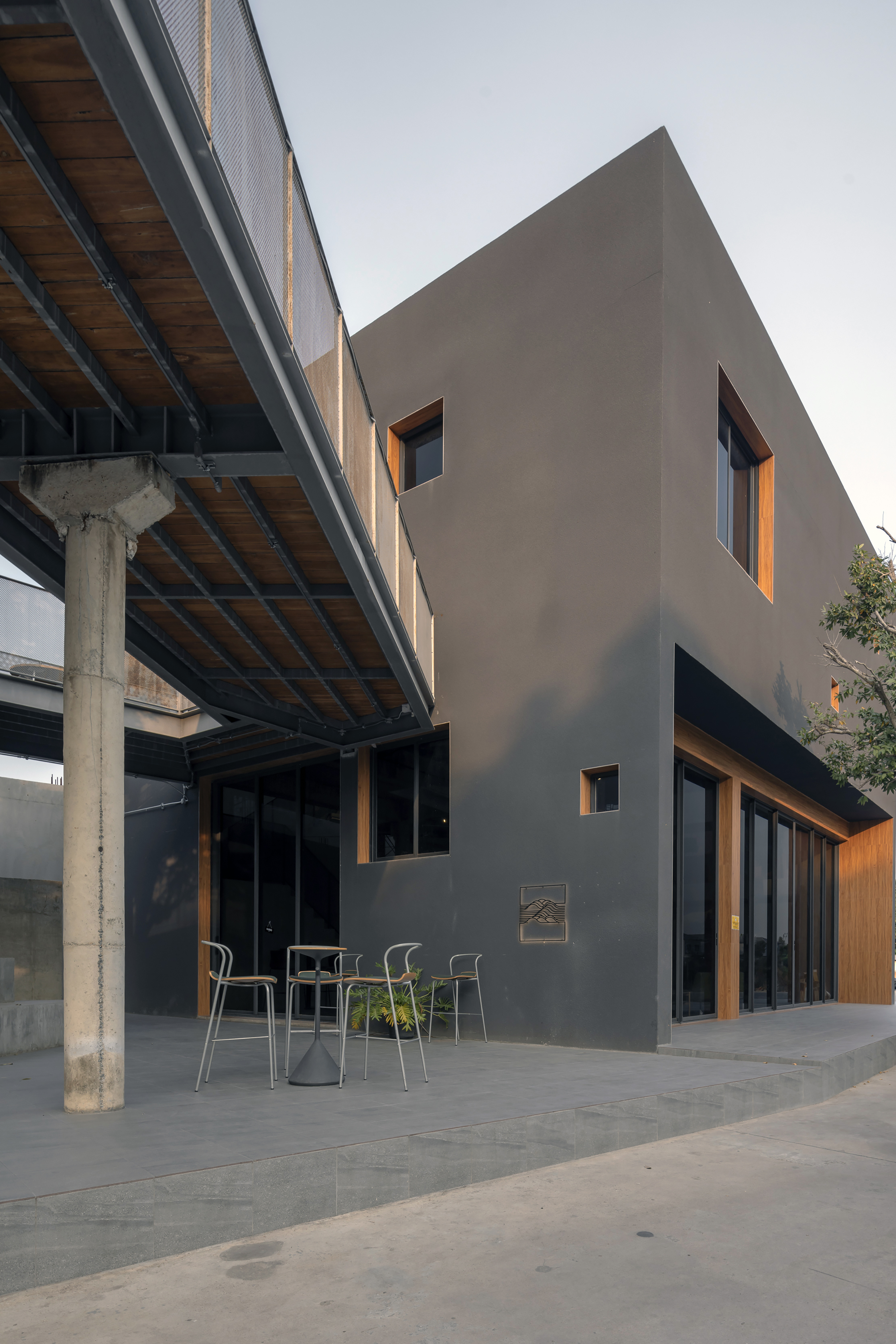 DIFF Coffee Roasters by ASWA (Architectural Studio of Work - Aholic ...
