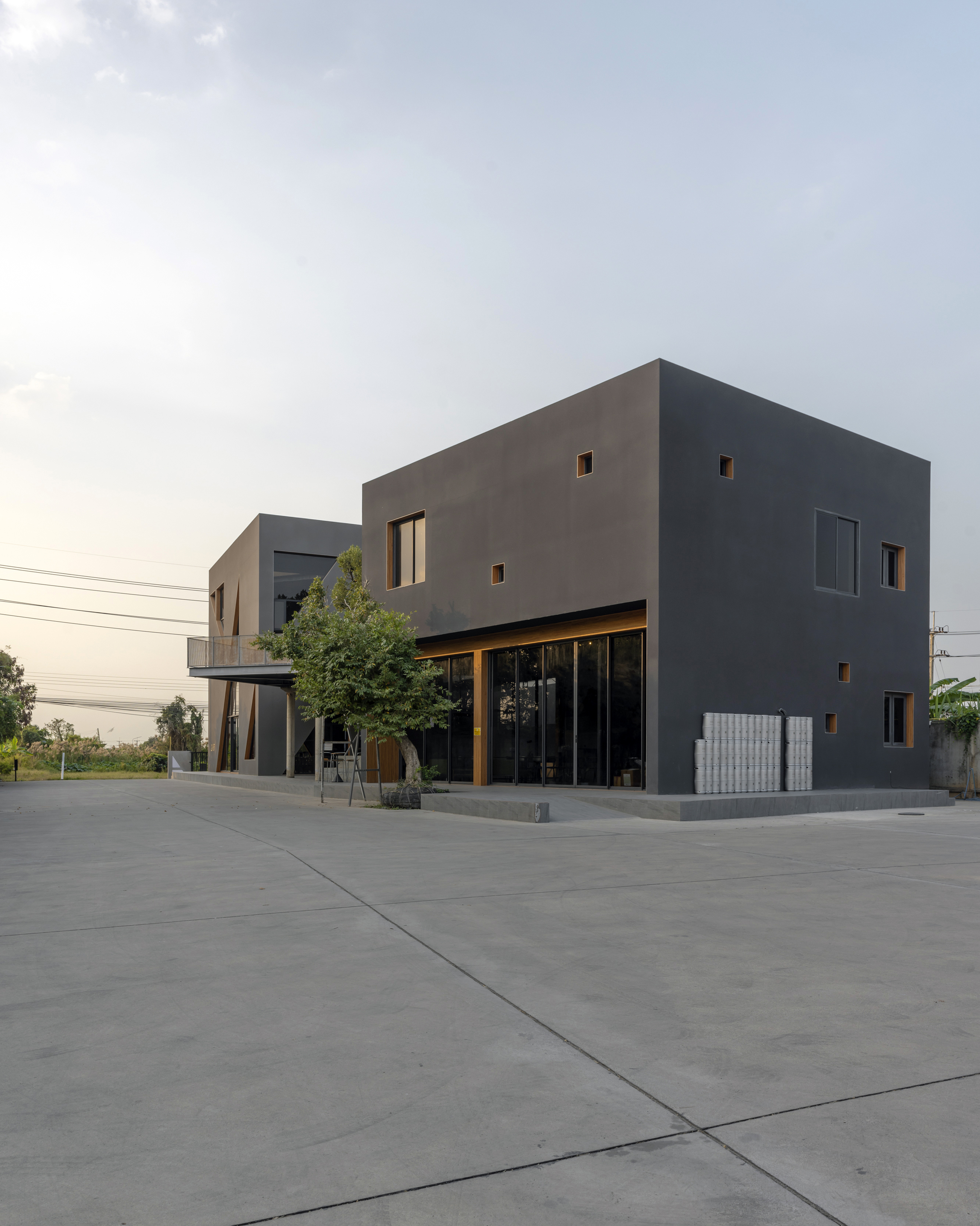 DIFF Coffee Roasters by ASWA (Architectural Studio of Work - Aholic ...