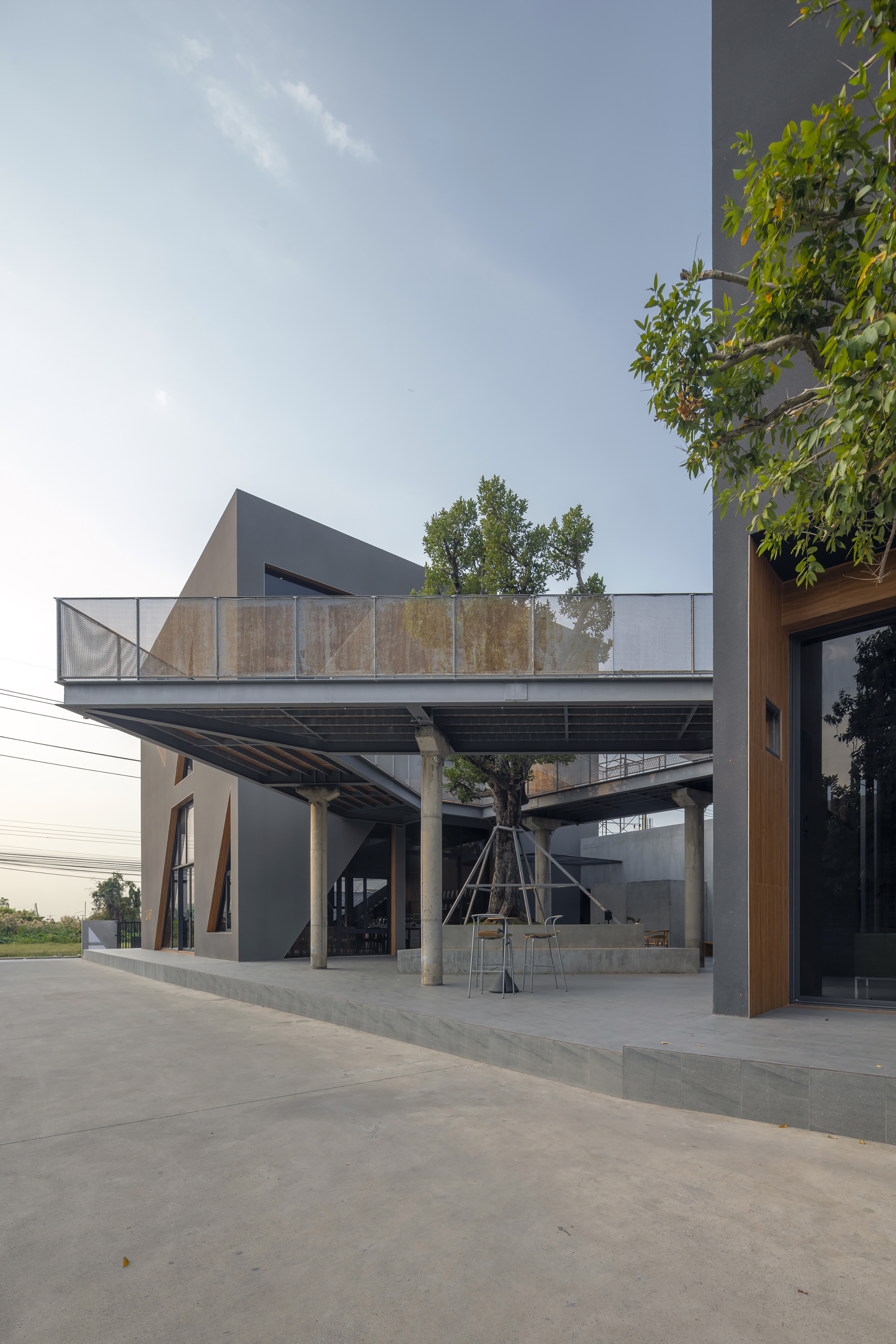 DIFF Coffee Roasters by ASWA (Architectural Studio of Work - Aholic ...