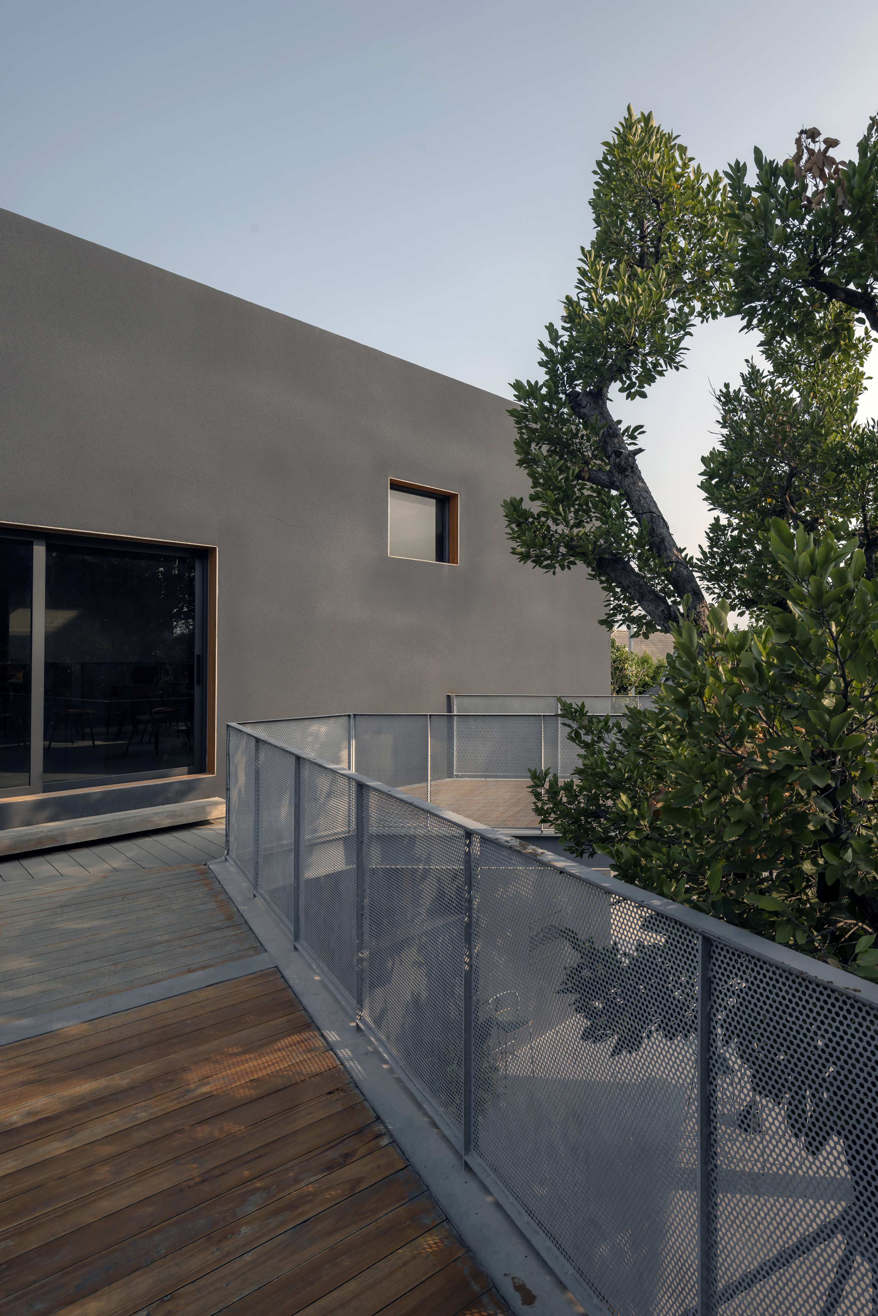 DIFF Coffee Roasters by ASWA (Architectural Studio of Work - Aholic ...