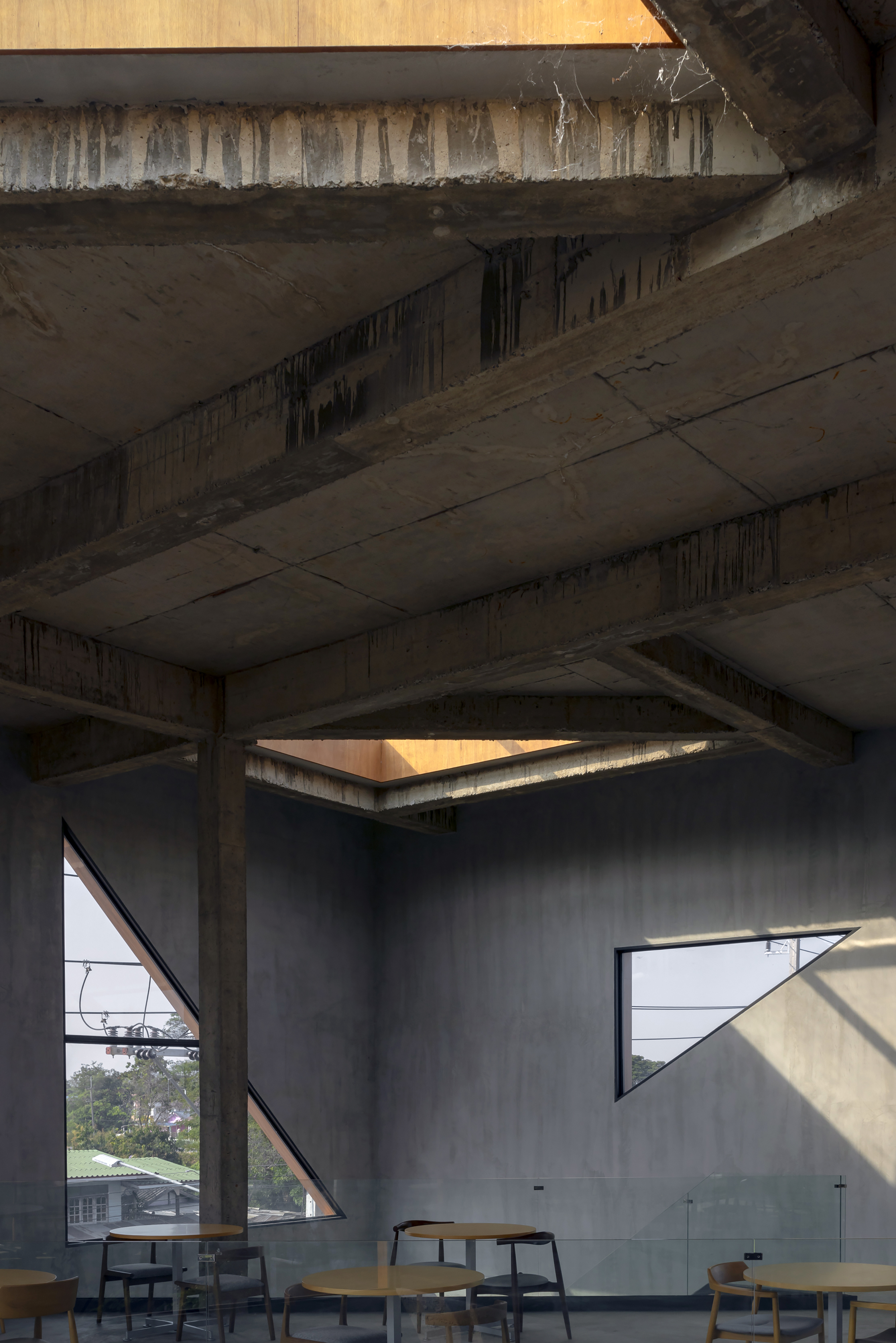 DIFF Coffee Roasters by ASWA (Architectural Studio of Work - Aholic ...