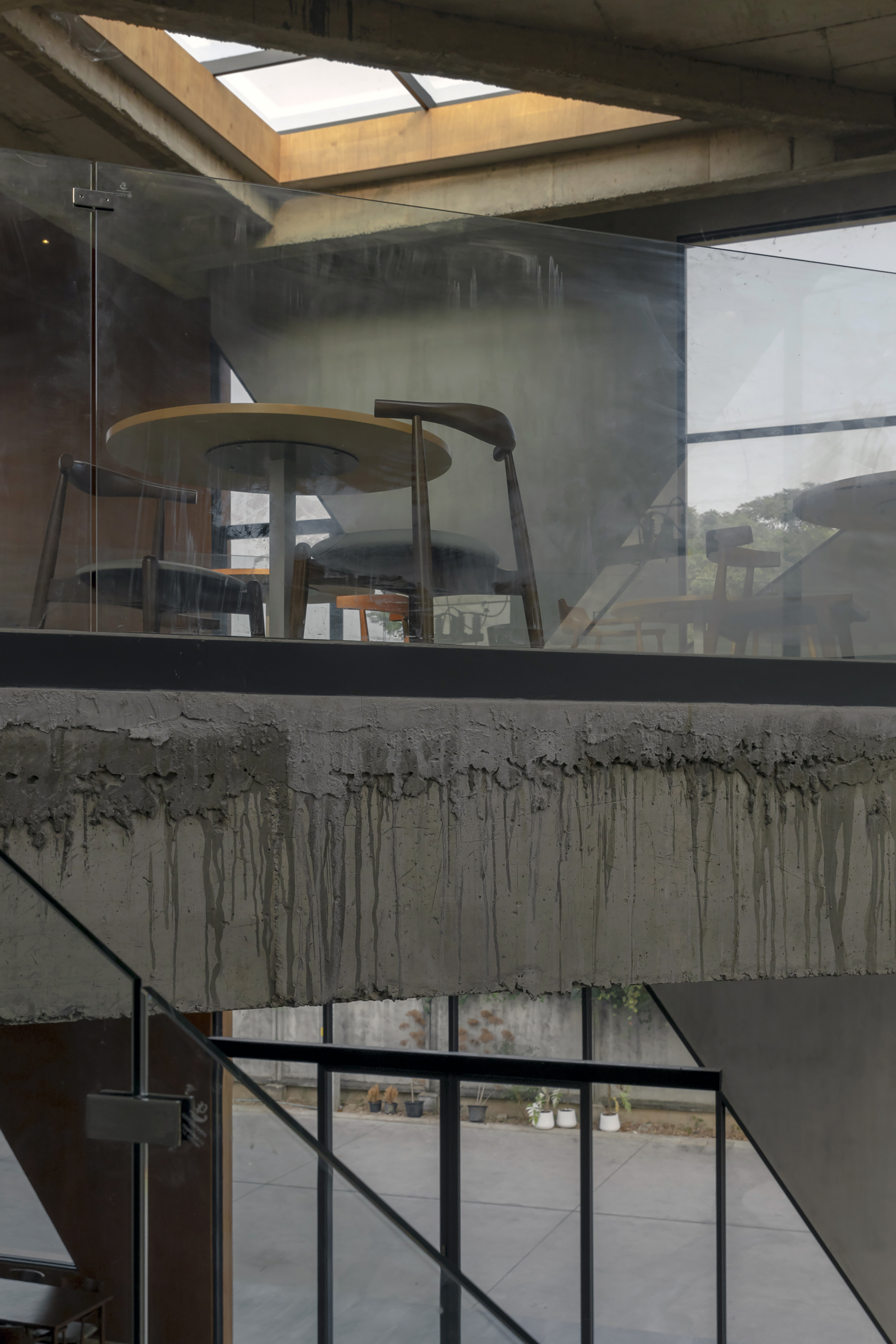 DIFF Coffee Roasters by ASWA (Architectural Studio of Work - Aholic ...