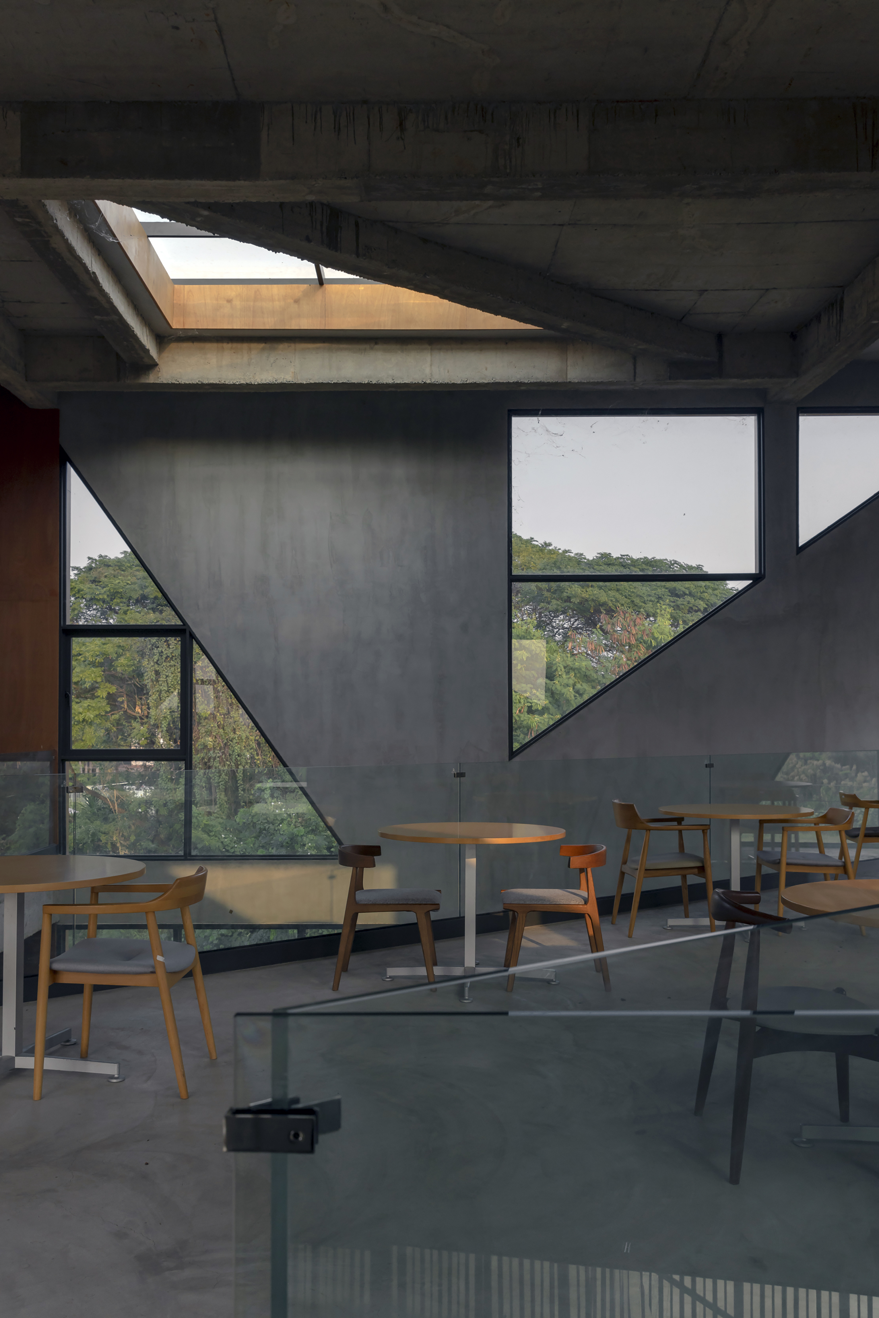 Idea 4152645: DIFF Coffee Roasters by ASWA (Architectural Studio of ...