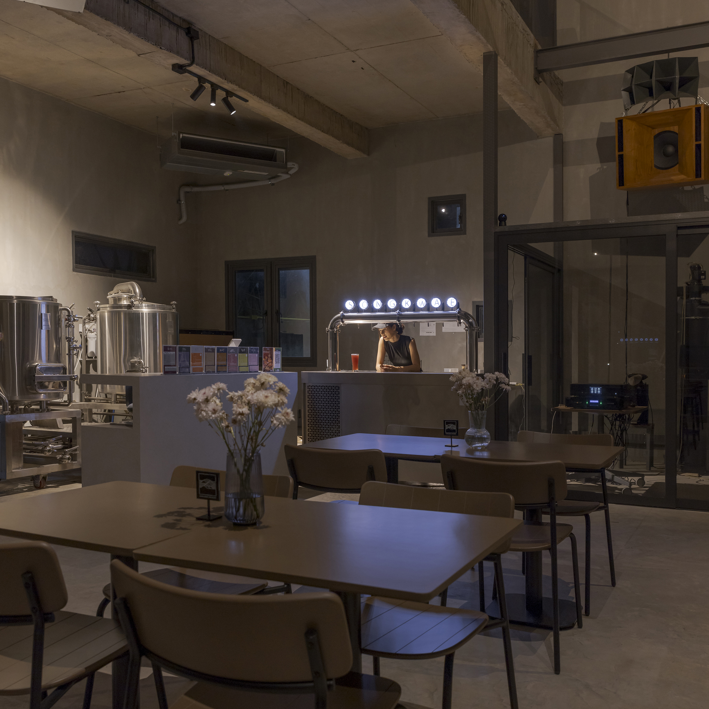 Idea 4152654: DIFF Coffee Roasters by ASWA (Architectural Studio of ...