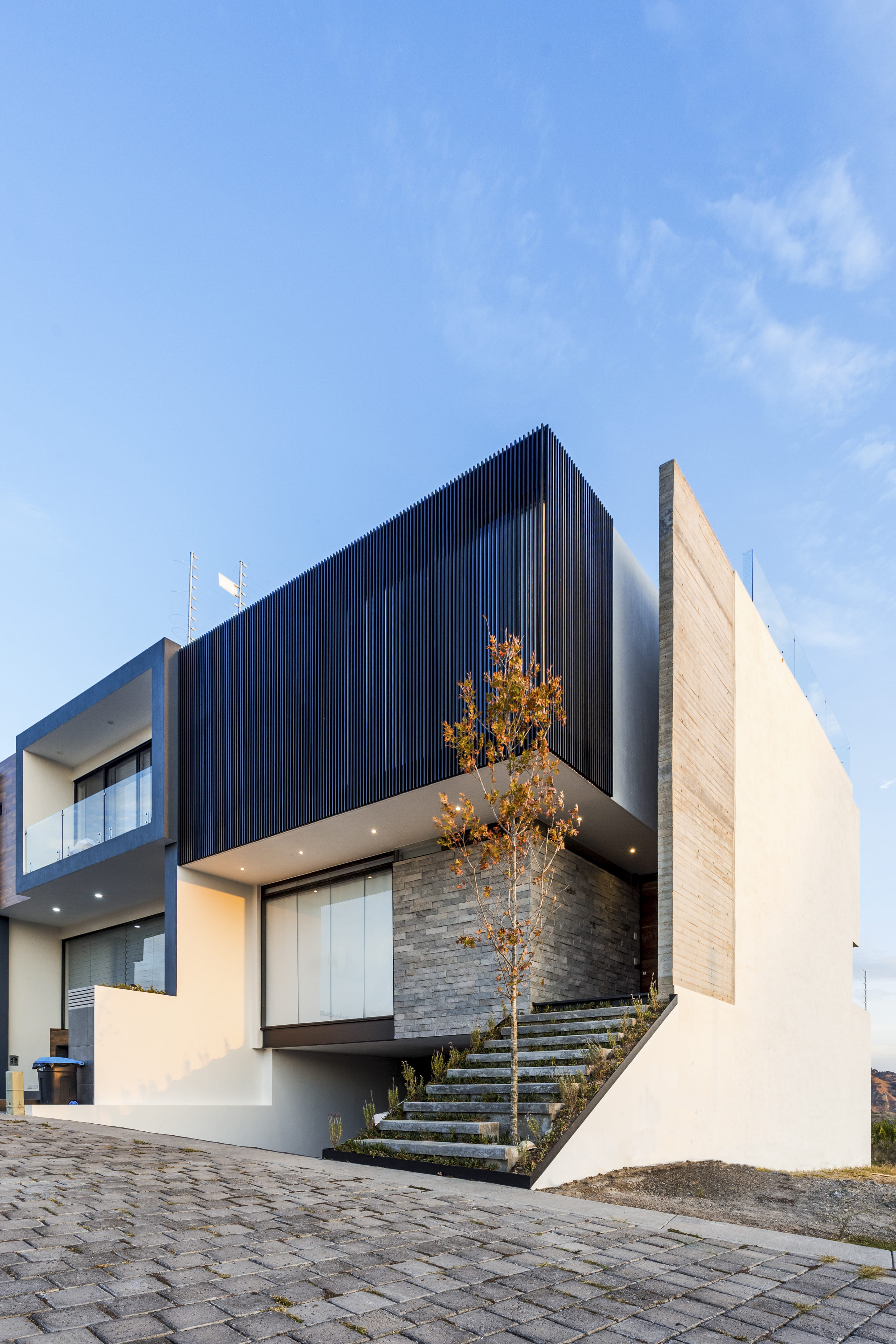 Casa AR by Blending Dots Arquitectos + Rogelio Castillo - Architizer