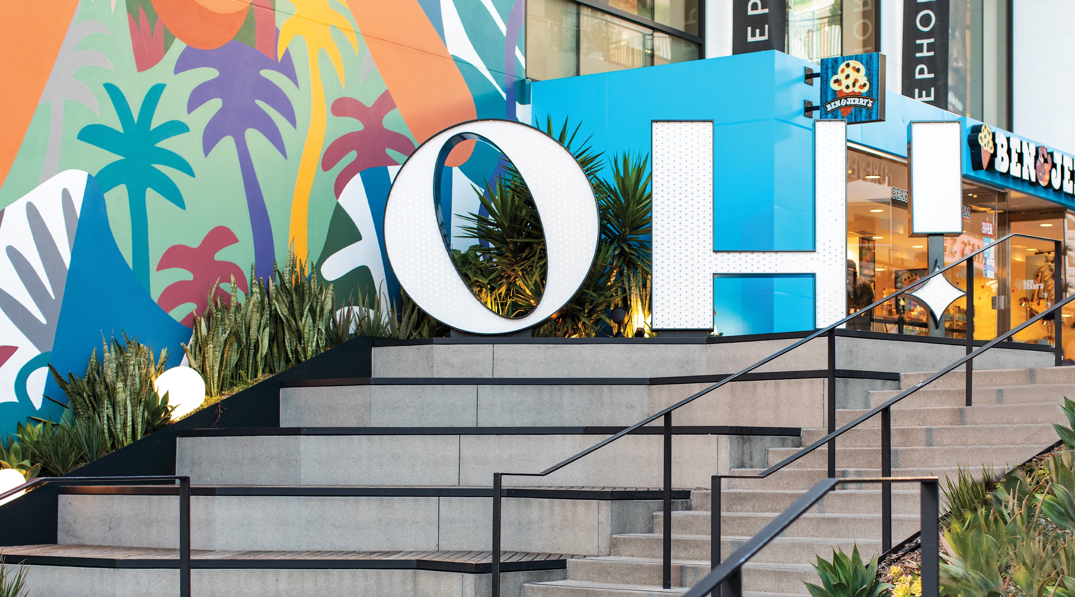 Ovation Hollywood by RSM Design - Architizer