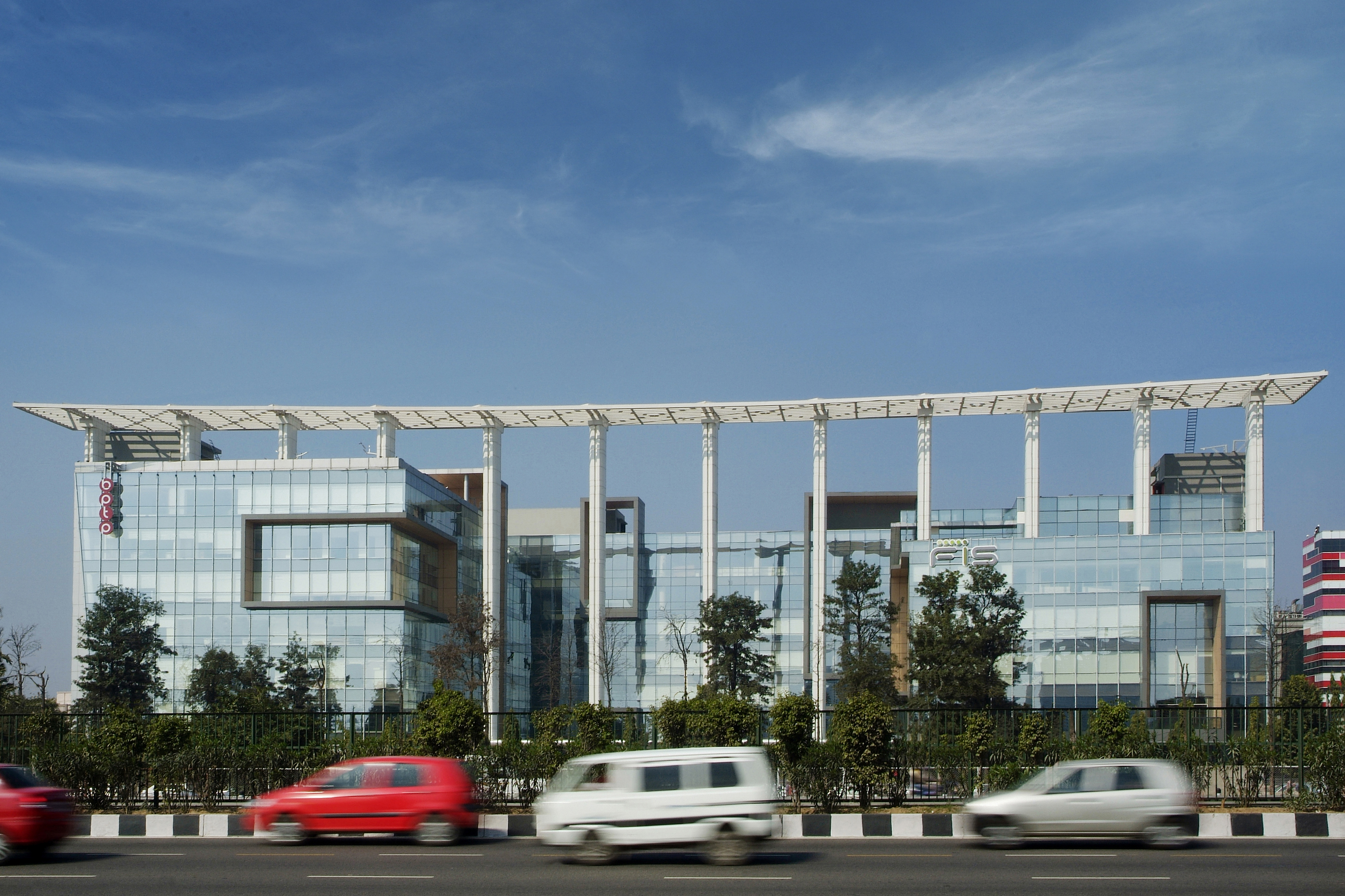 RMZ Infinity, Gurugram by Sikka Associates Architects - Architizer