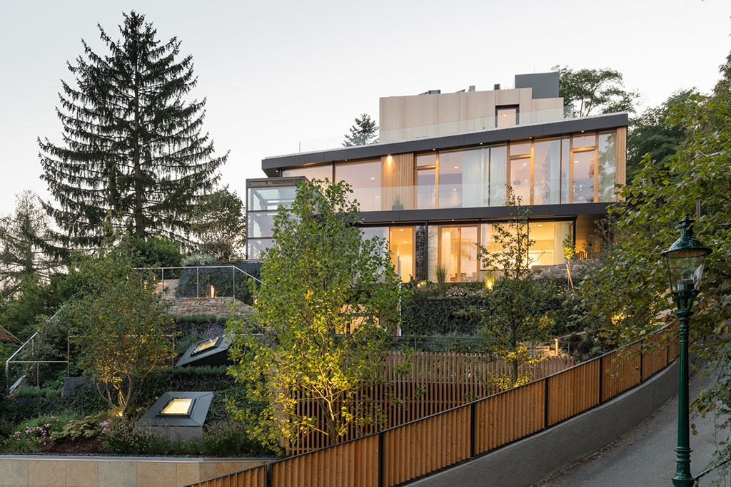Villa on the edge of the Vienna Woods by RATAPLAN - Architektur ZT GmbH ...