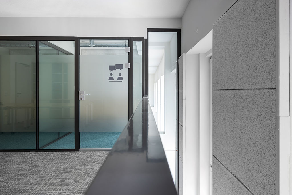 Volkshochschule Ottakring by RATAPLAN - Architektur ZT GmbH - Architizer