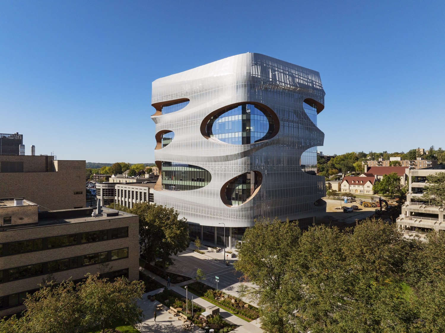 Idea 4164614: Mayo Clinic Anna-Maria and Stephen Kellen Building by HDR ...