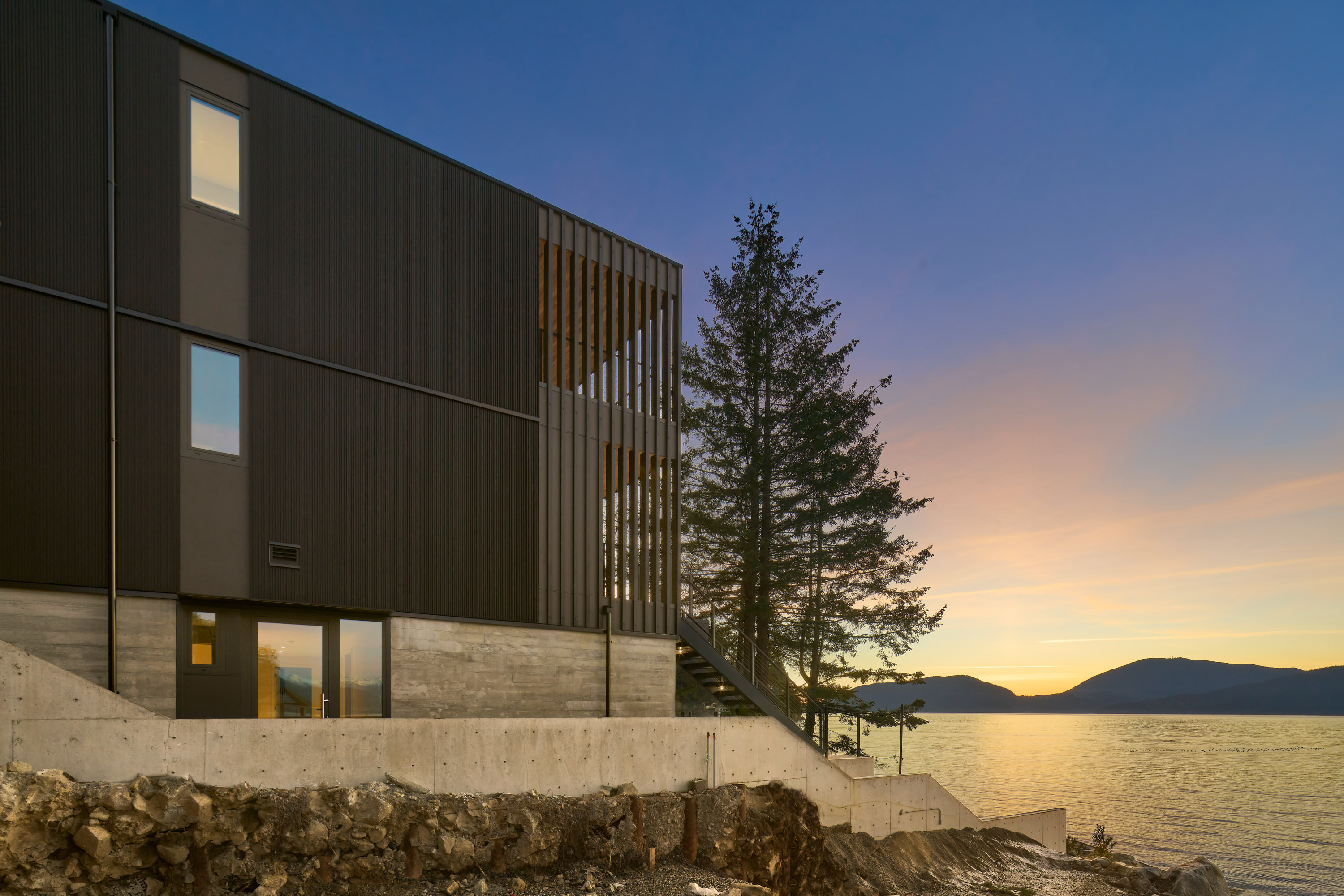 Howe Sound House by Woven Architecture and Design - Architizer
