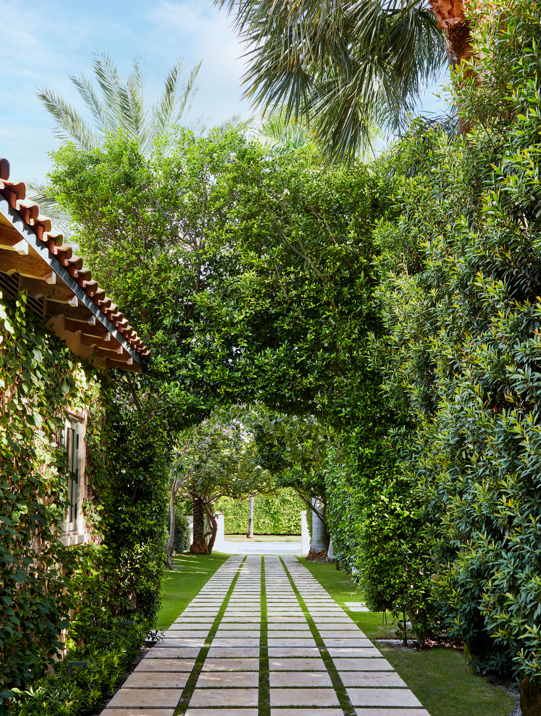 Private Enclave in Palm Beach by Ferguson & Shamamian Architects ...