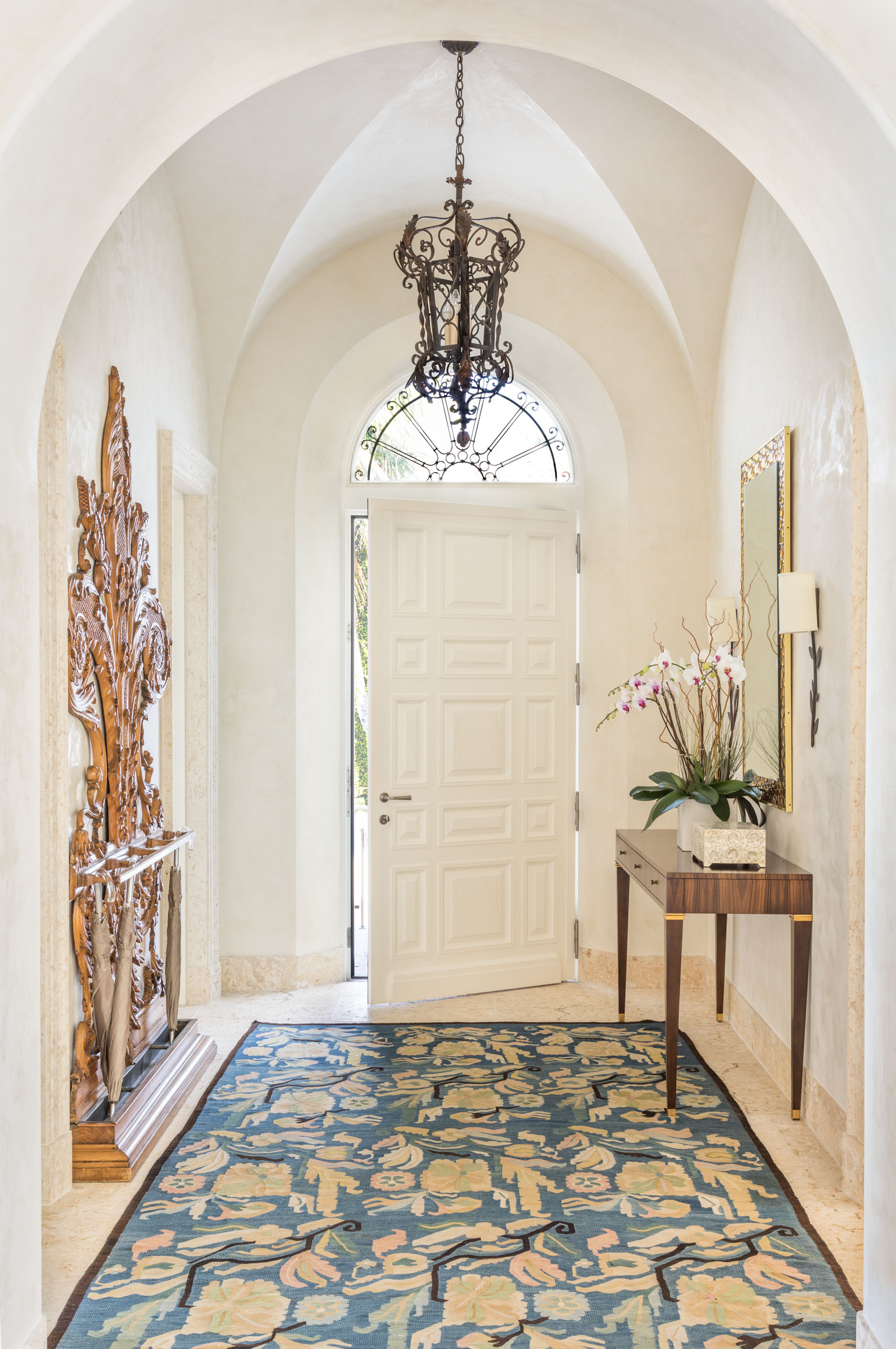 Private Enclave in Palm Beach by Ferguson & Shamamian Architects ...