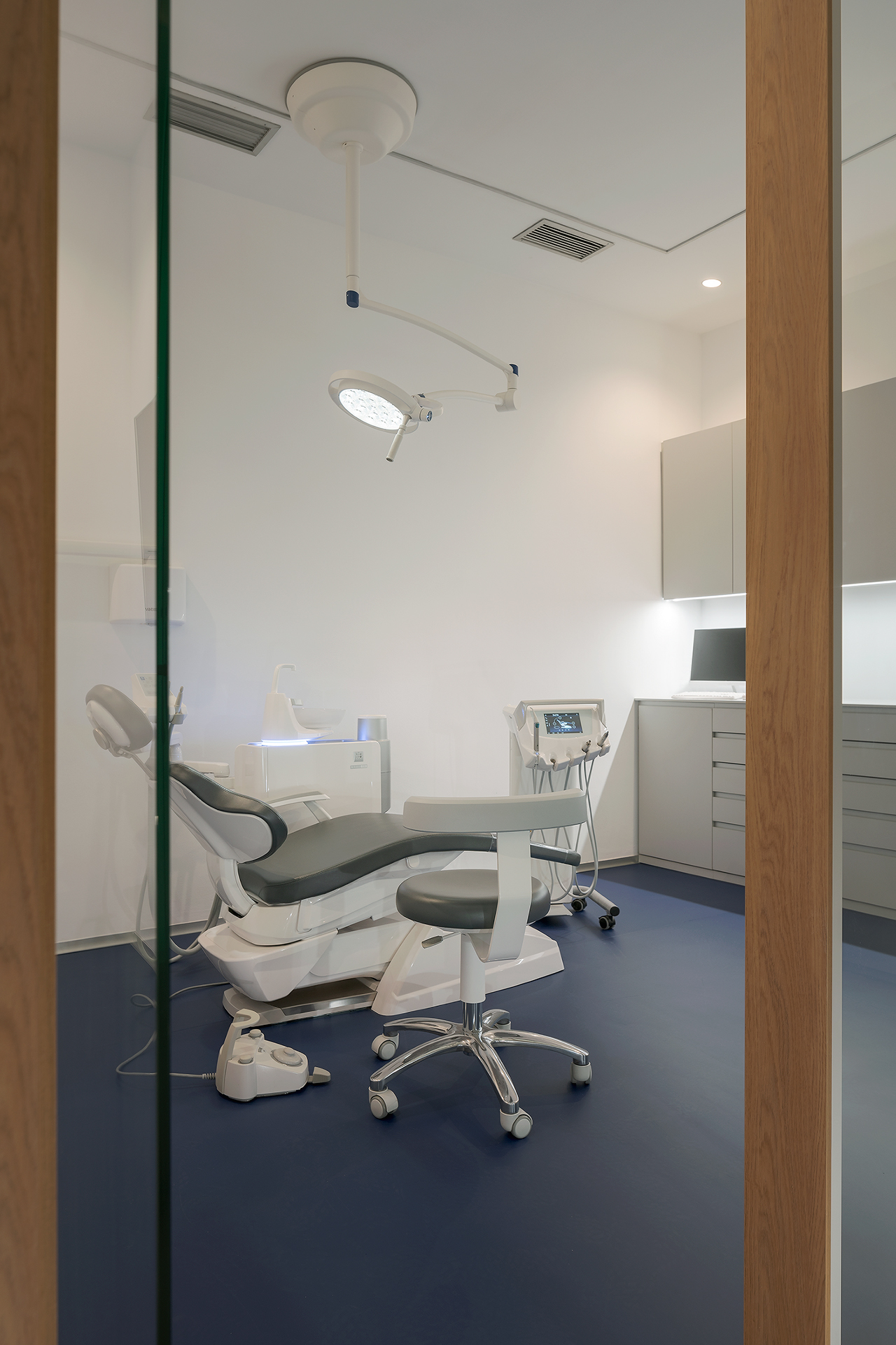 Ame dental clinic by Nan Arquitectos - Architizer