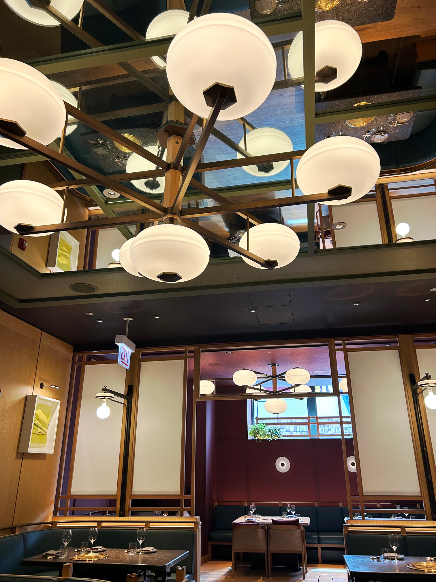 L7 Chicago Hotel & Perilla Steakhouse Restaurant by GREC Architects ...