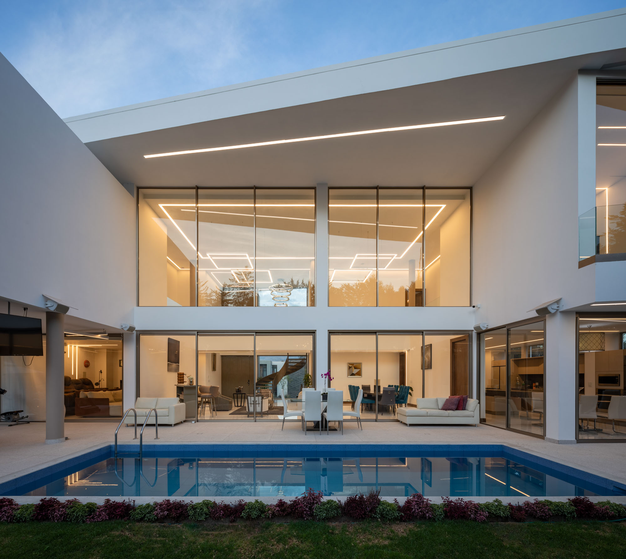 Idea 4182088: Prisma House by NAJAS ARQUITECTOS in Puembo, Ecuador ...