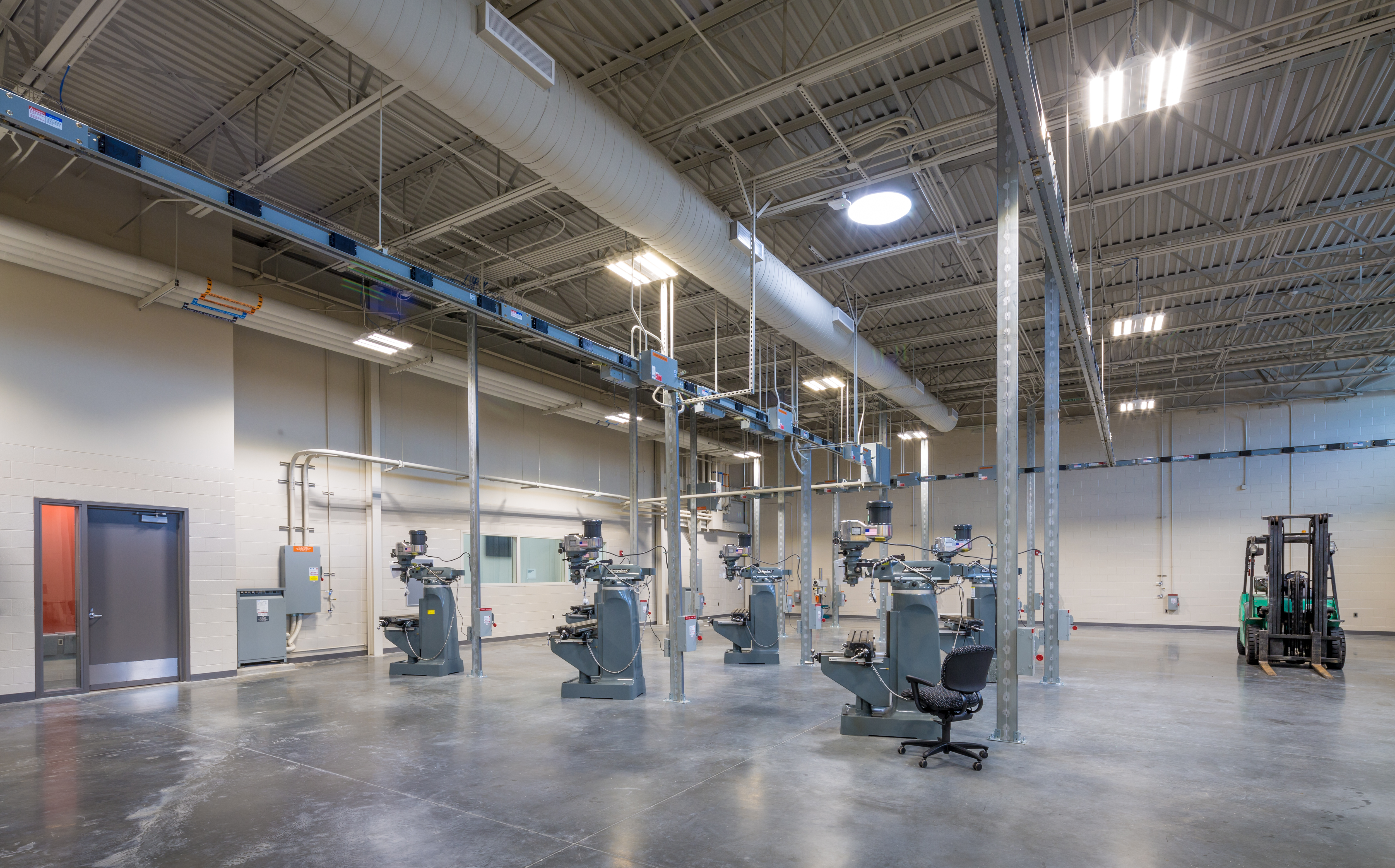 HCC Stafford Workforce Building by RDLR Architects - Architizer