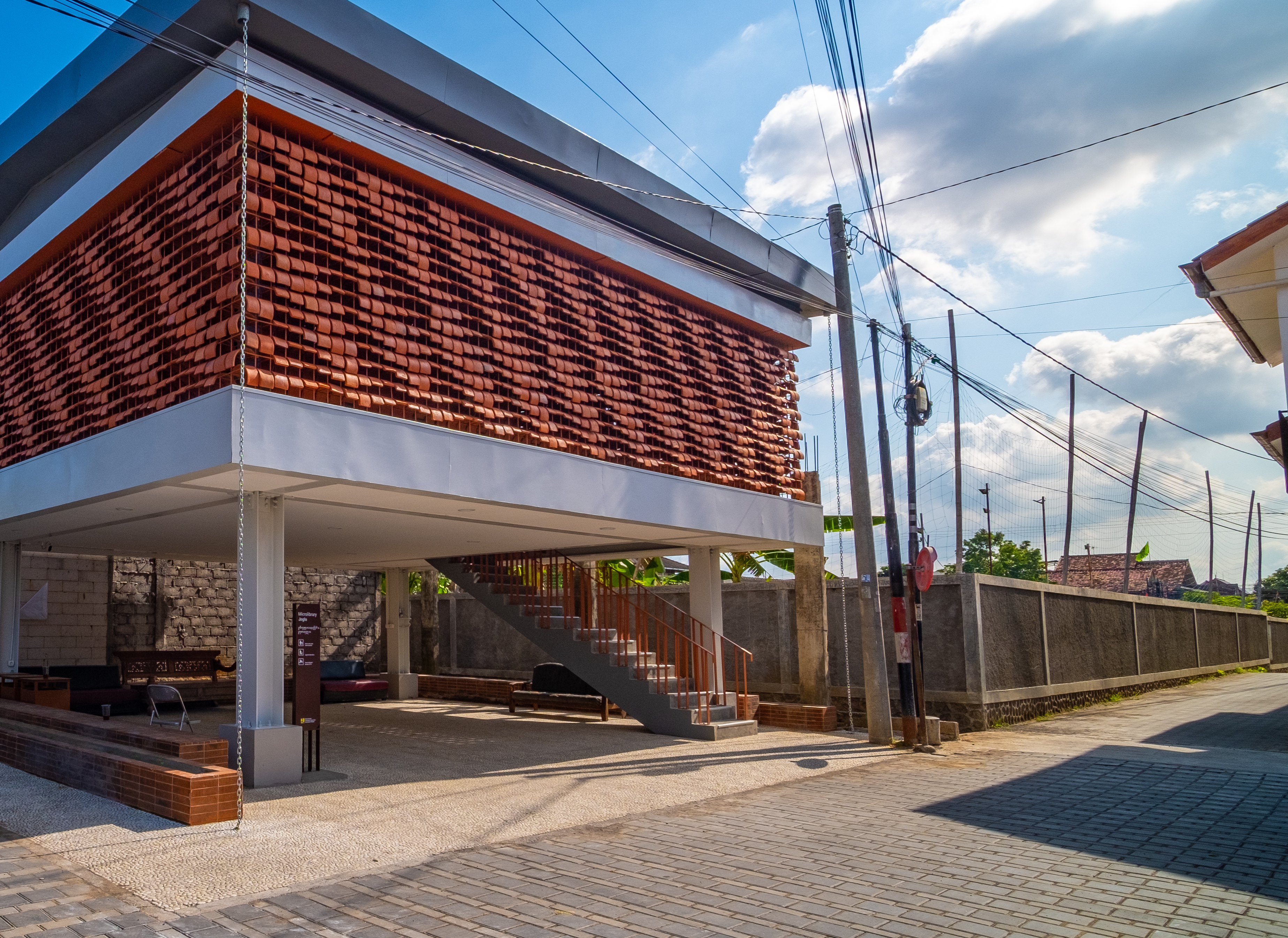 Microlibrary Pringwulung by SHAU, Instansi Direktorat PKP - Architizer