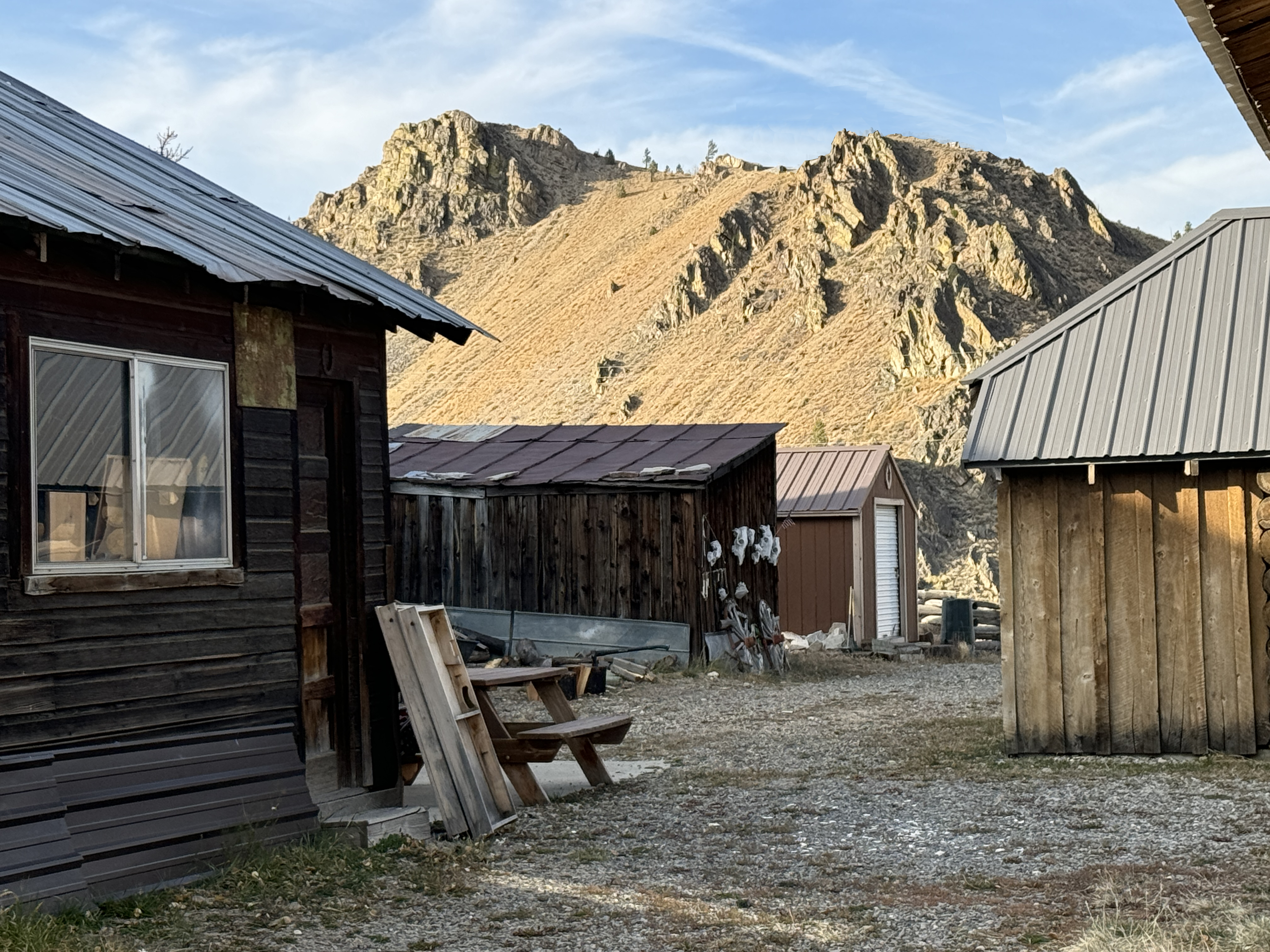 Sawtooth Ridge by GALCZYNSKI - Architizer