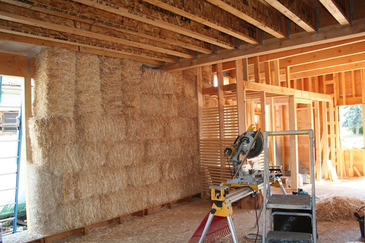 Lovely Straw Home by GALCZYNSKI - Architizer