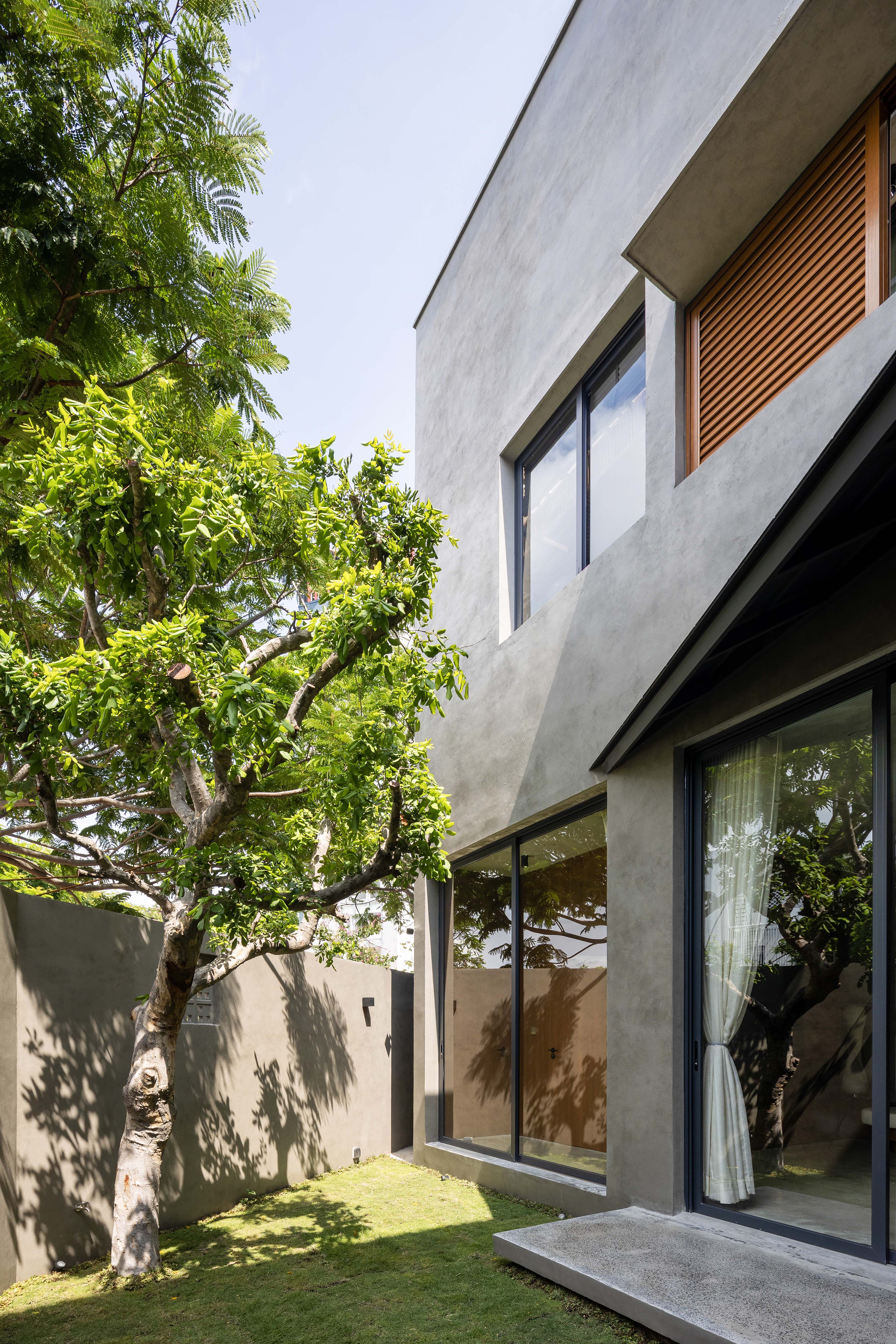 Phan Rang House - Hidden yard by Plus Idea Studio - Architizer