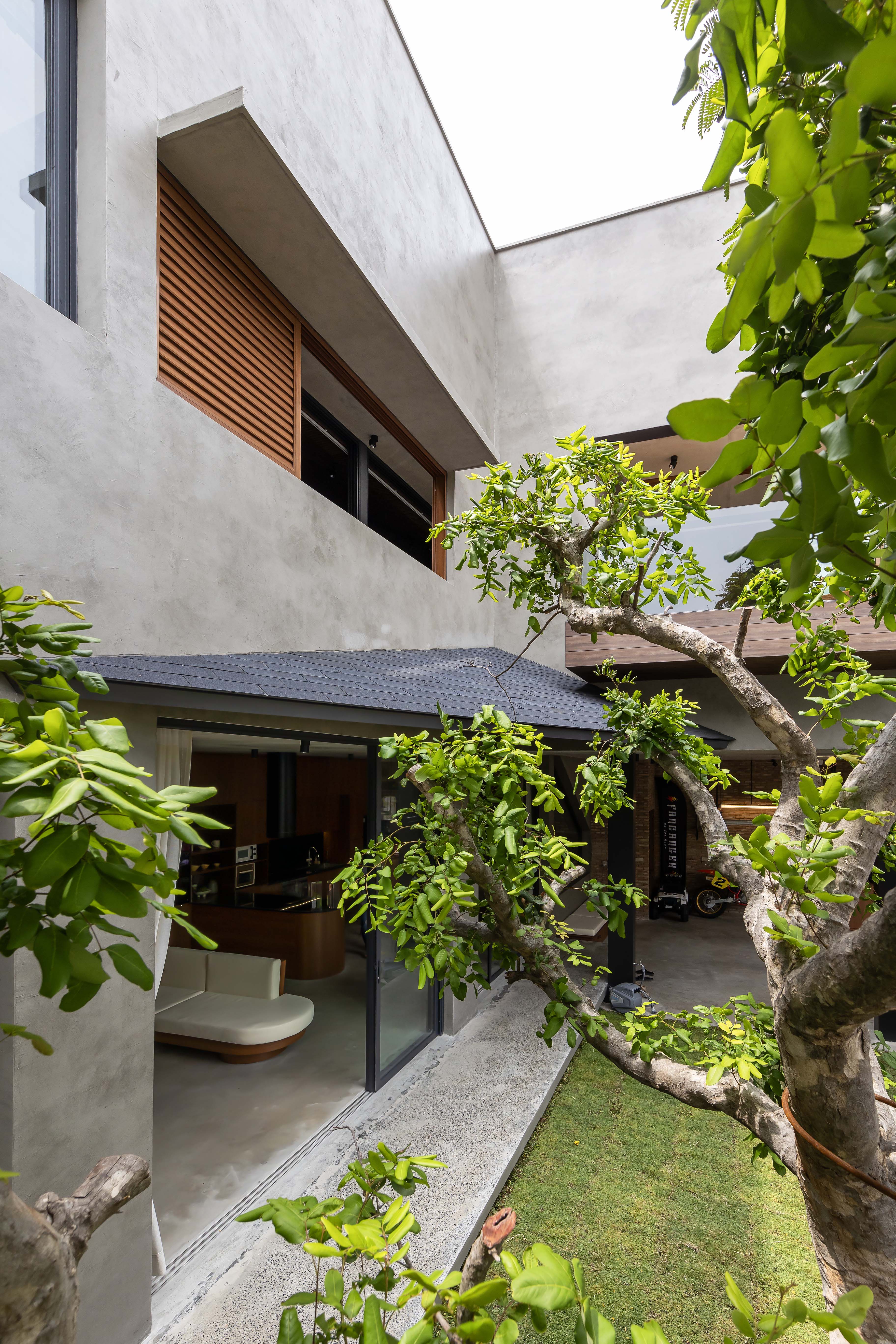 Phan Rang House - Hidden yard by Plus Idea Studio - Architizer