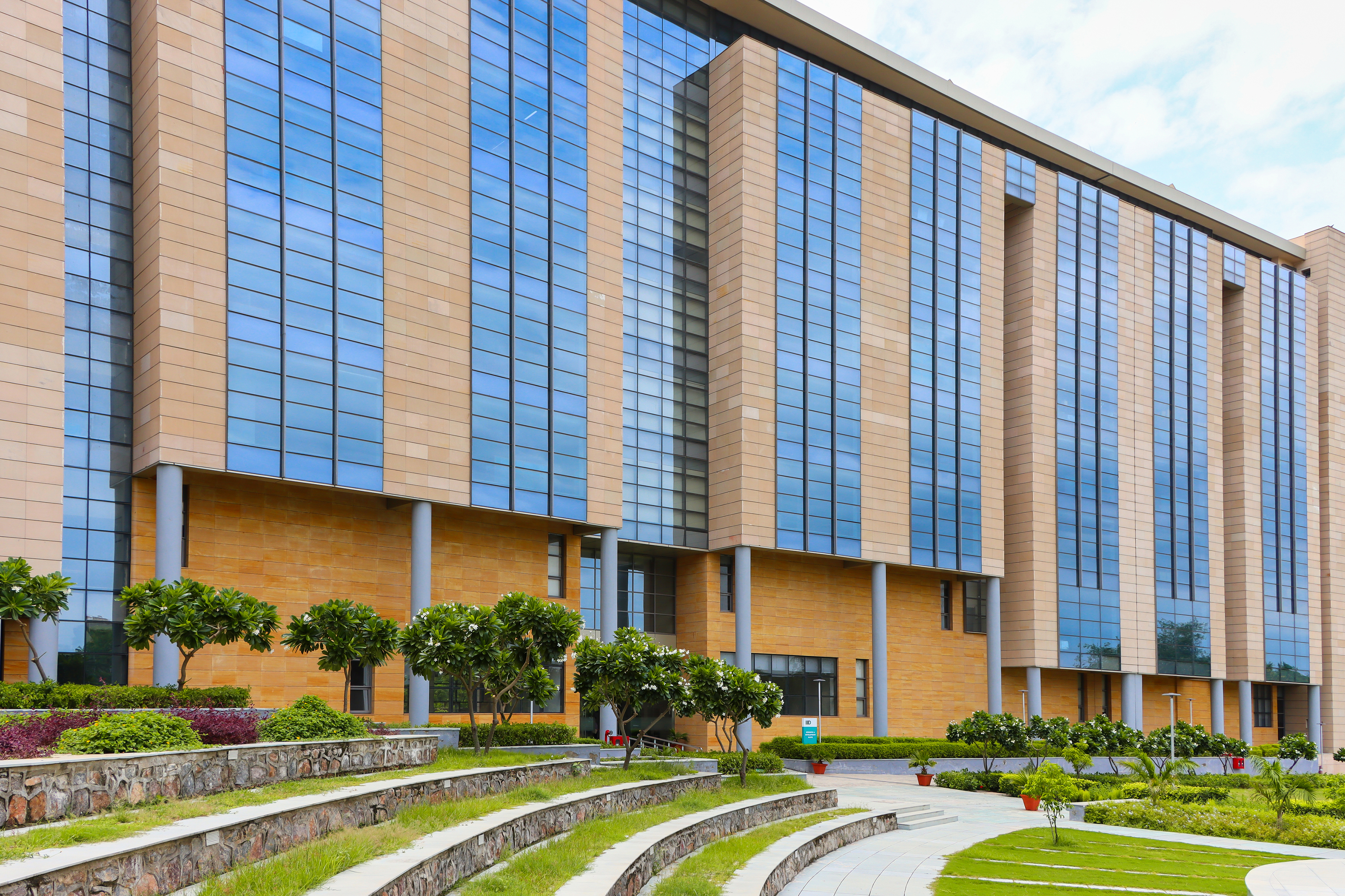 Indraprastha Institute of Information Technology, New Delhi by Sikka ...