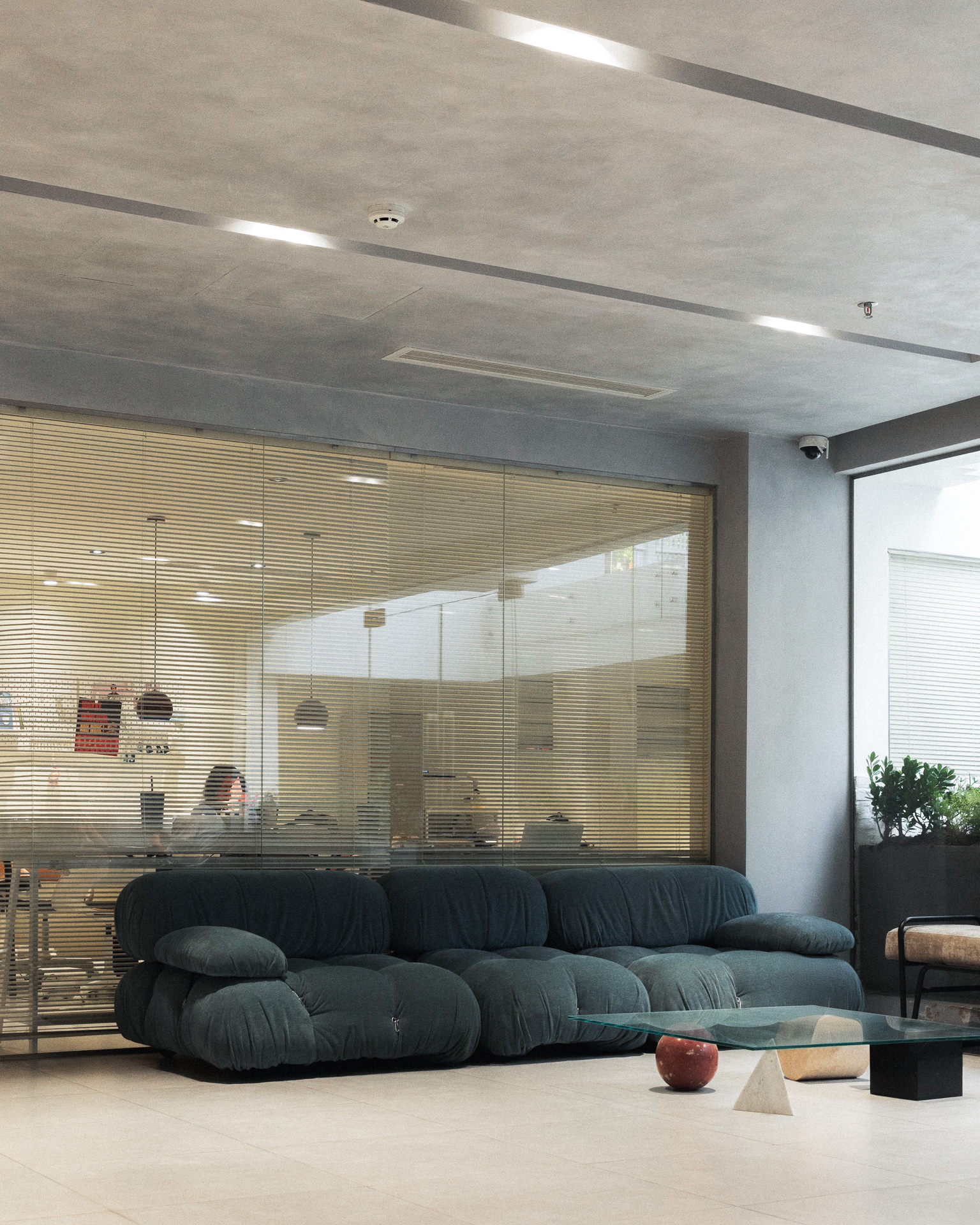 SQ Office by xưởng xép - Architizer