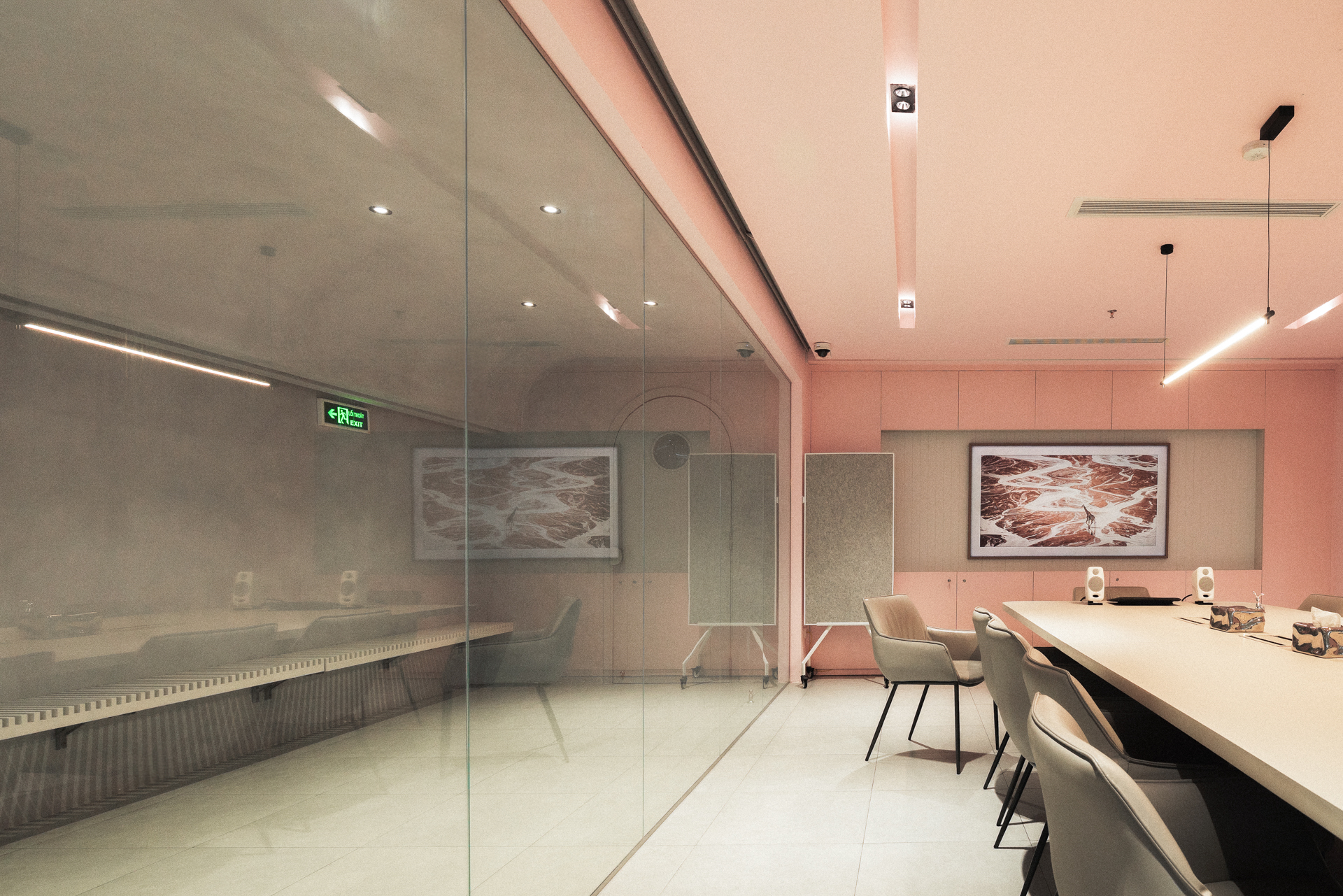 SQ Office by xưởng xép - Architizer