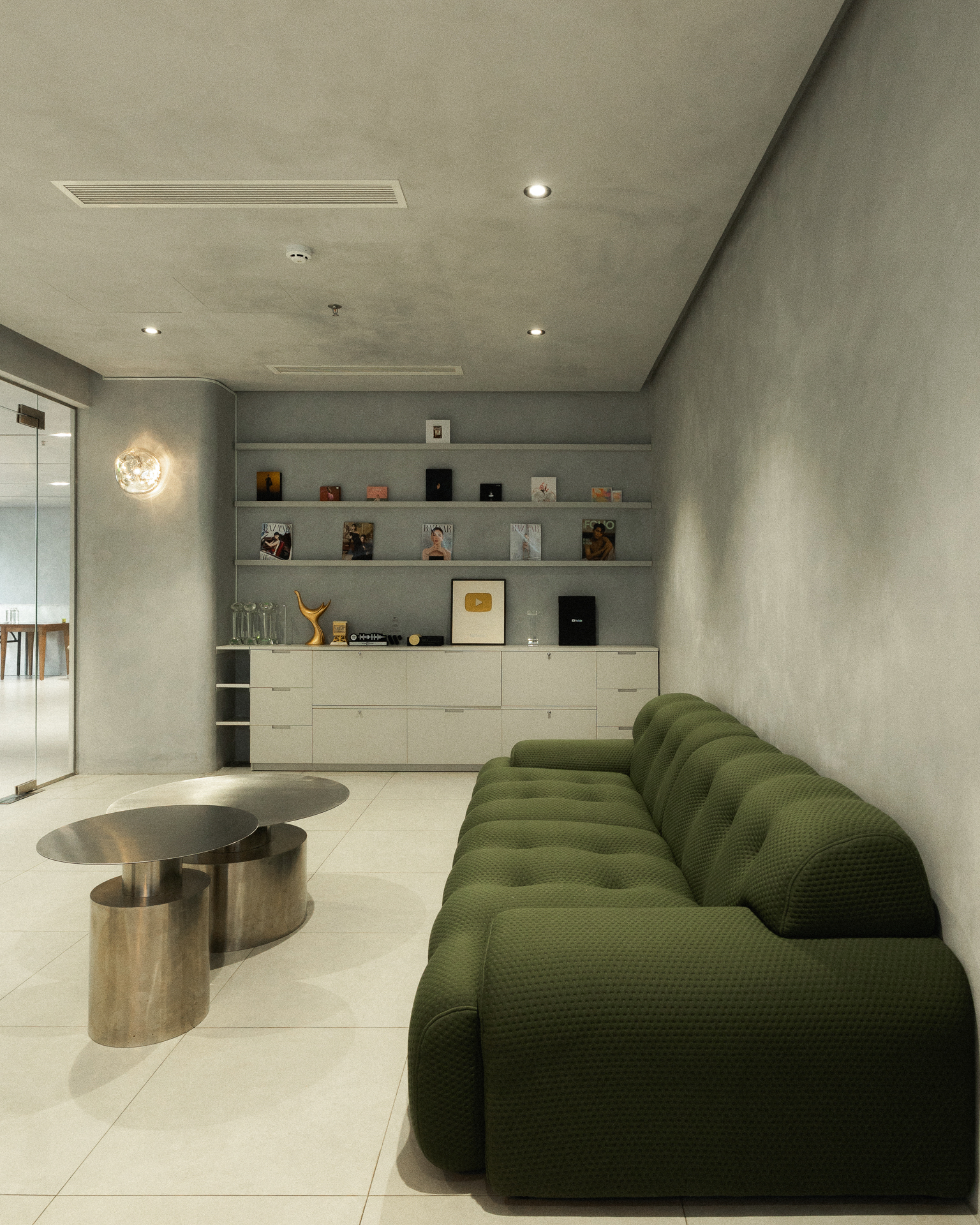SQ Office by xưởng xép - Architizer
