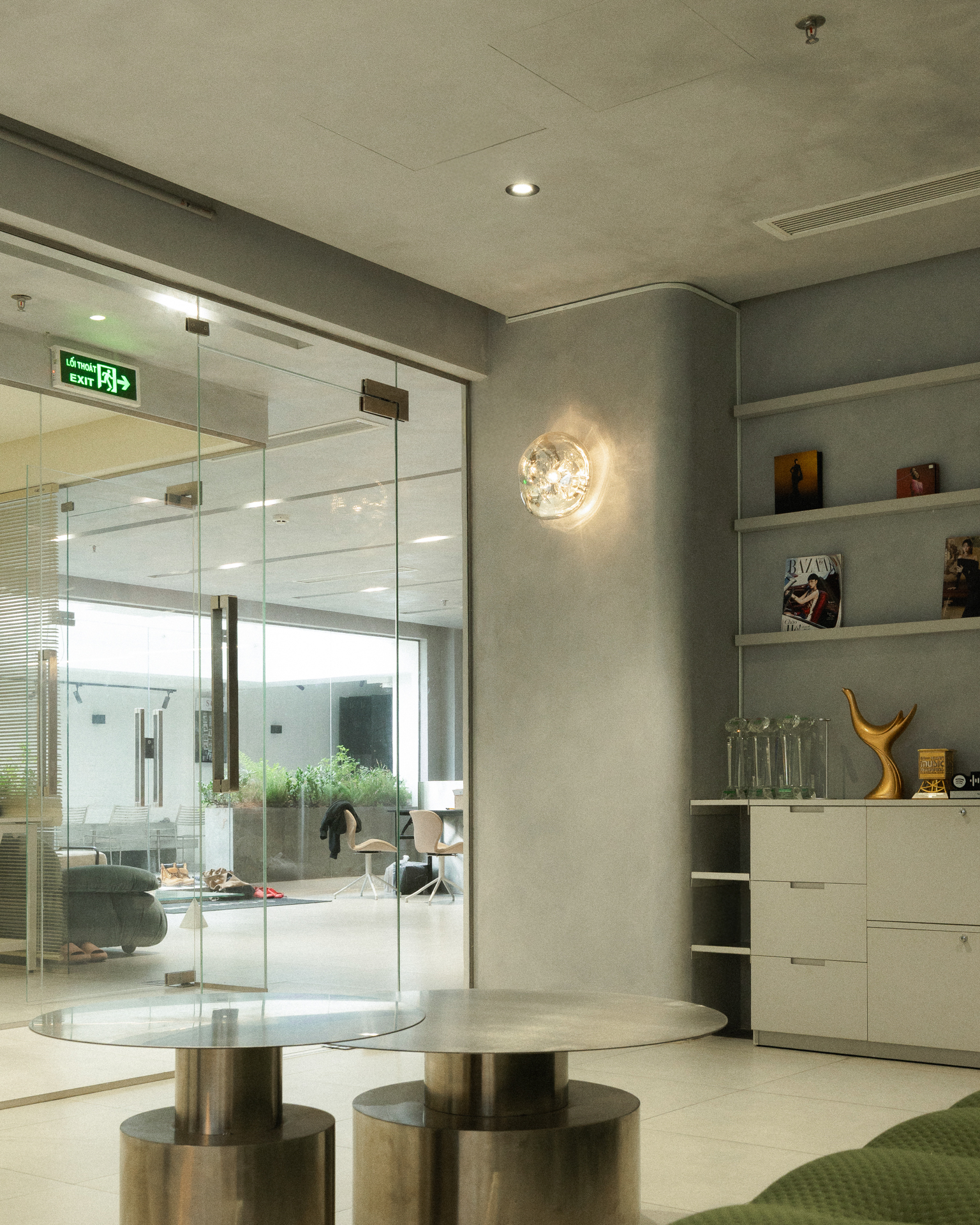 SQ Office by xưởng xép - Architizer