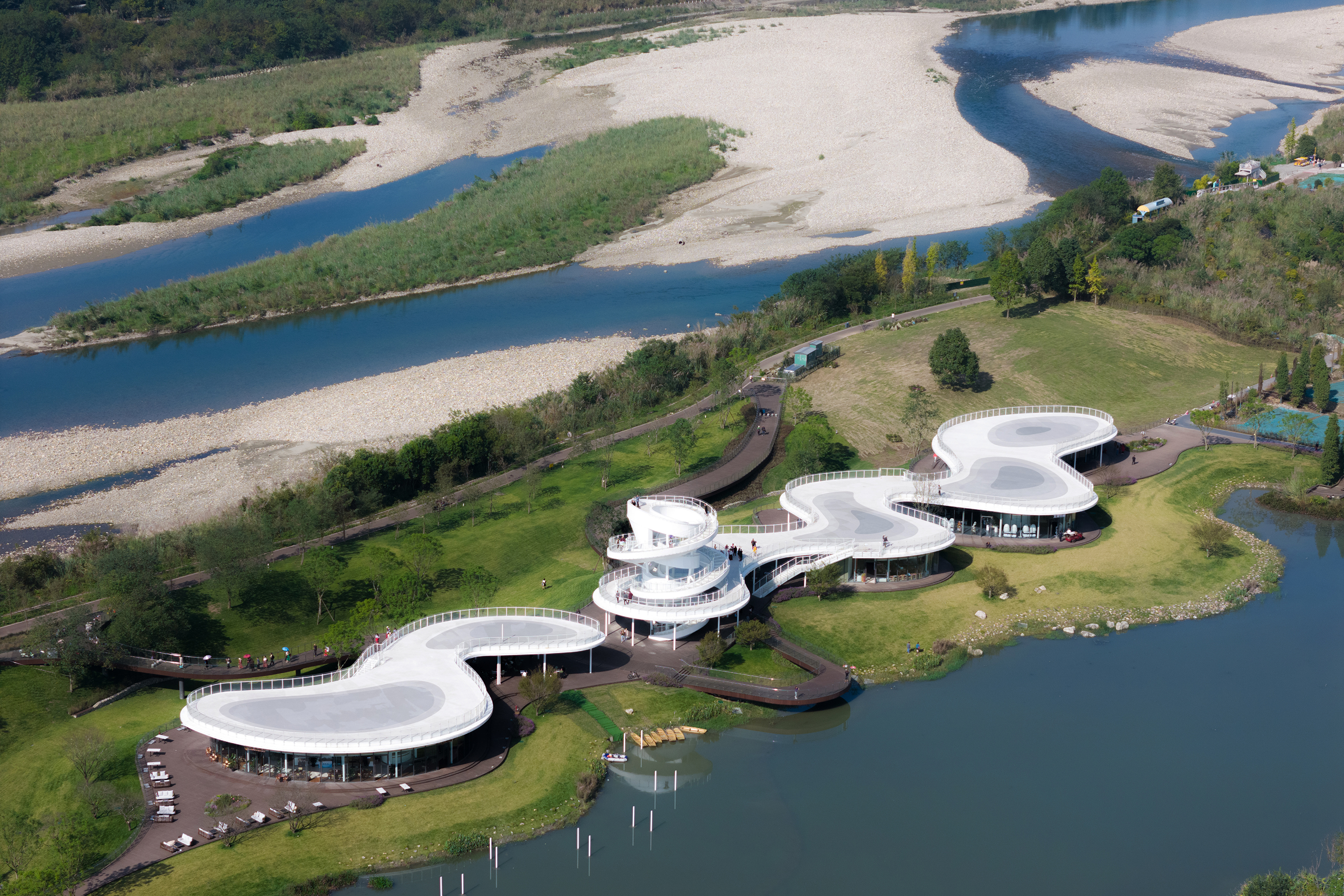 Lujiatan Wetland Park Commercial Service Center by MUDA-Architects ...