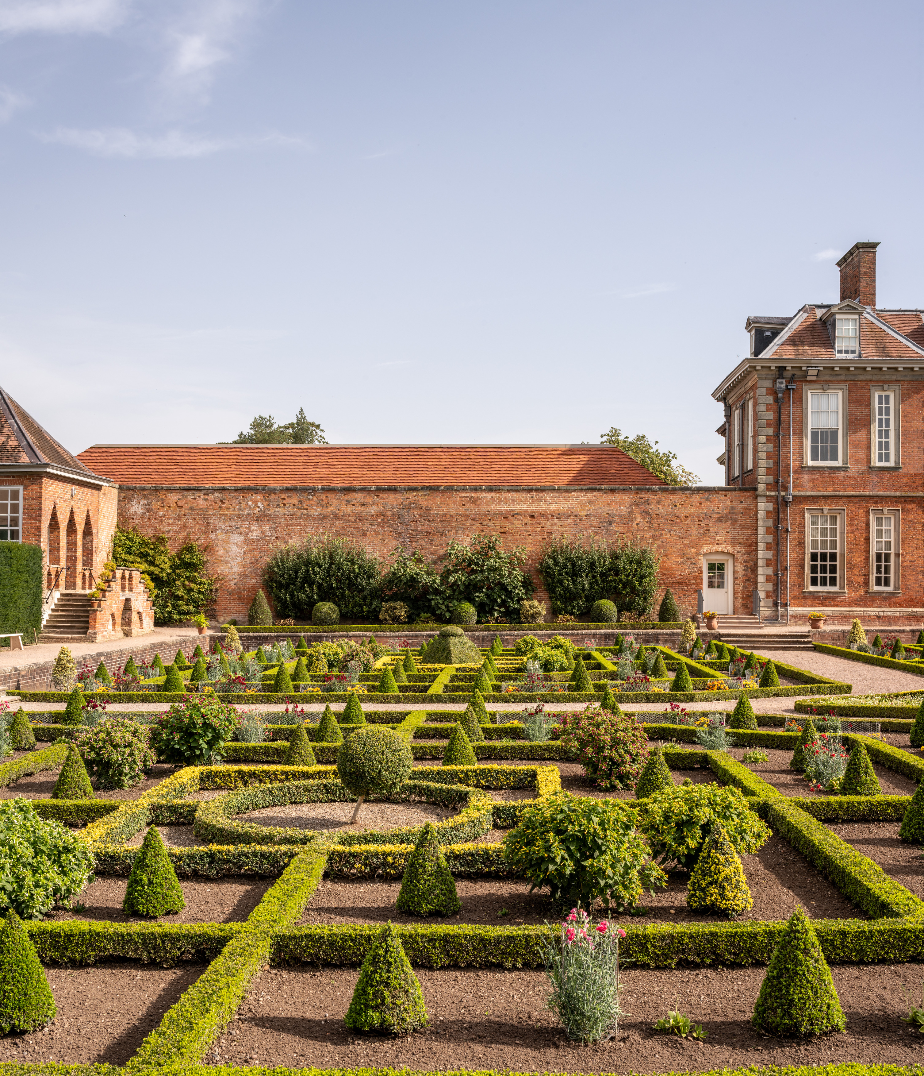 Courtyard Kitchen Hanbury Hall by Howells - Architizer