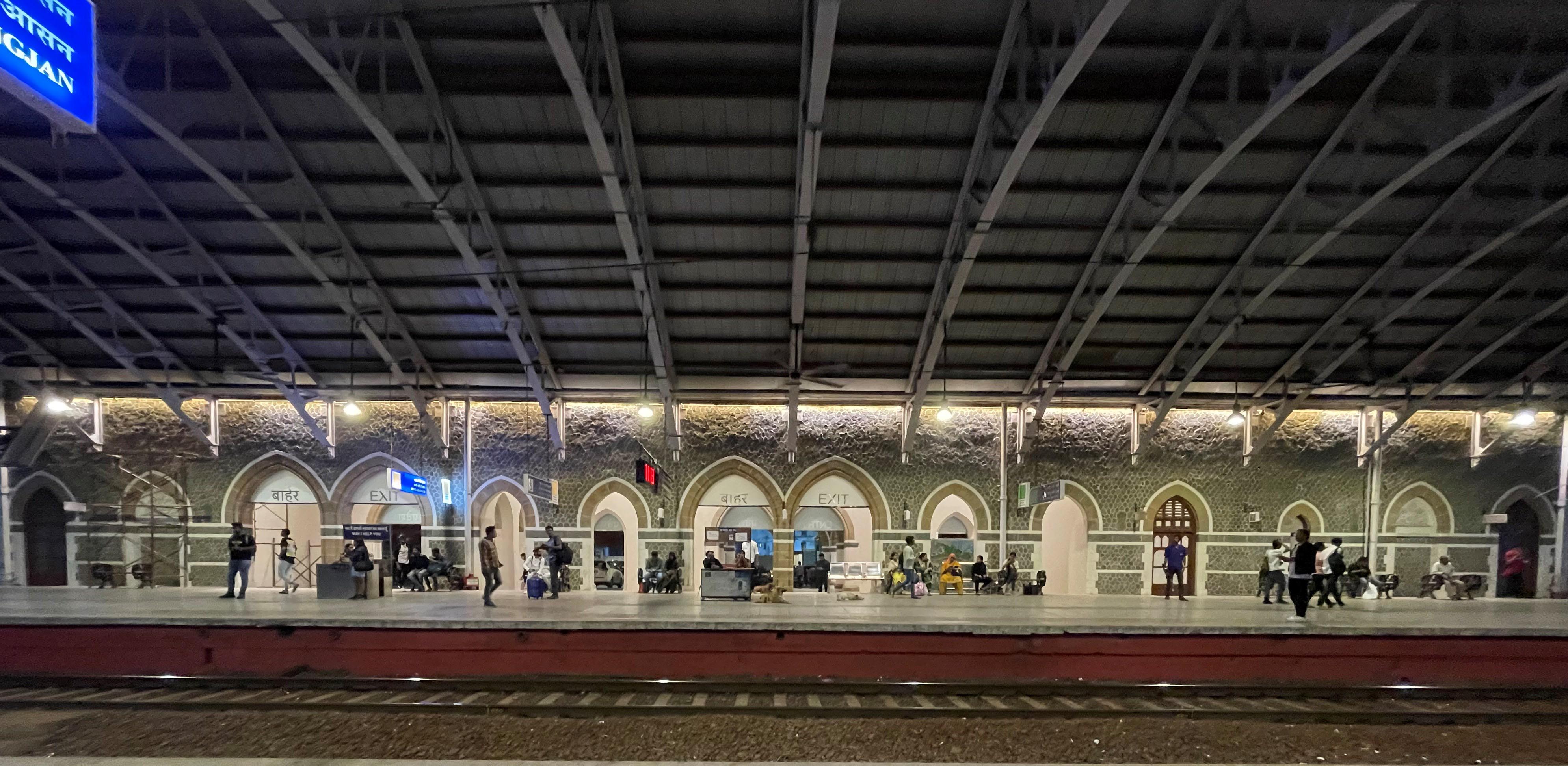 Bandra Station by Abha Narain Lambah Associates - Architizer