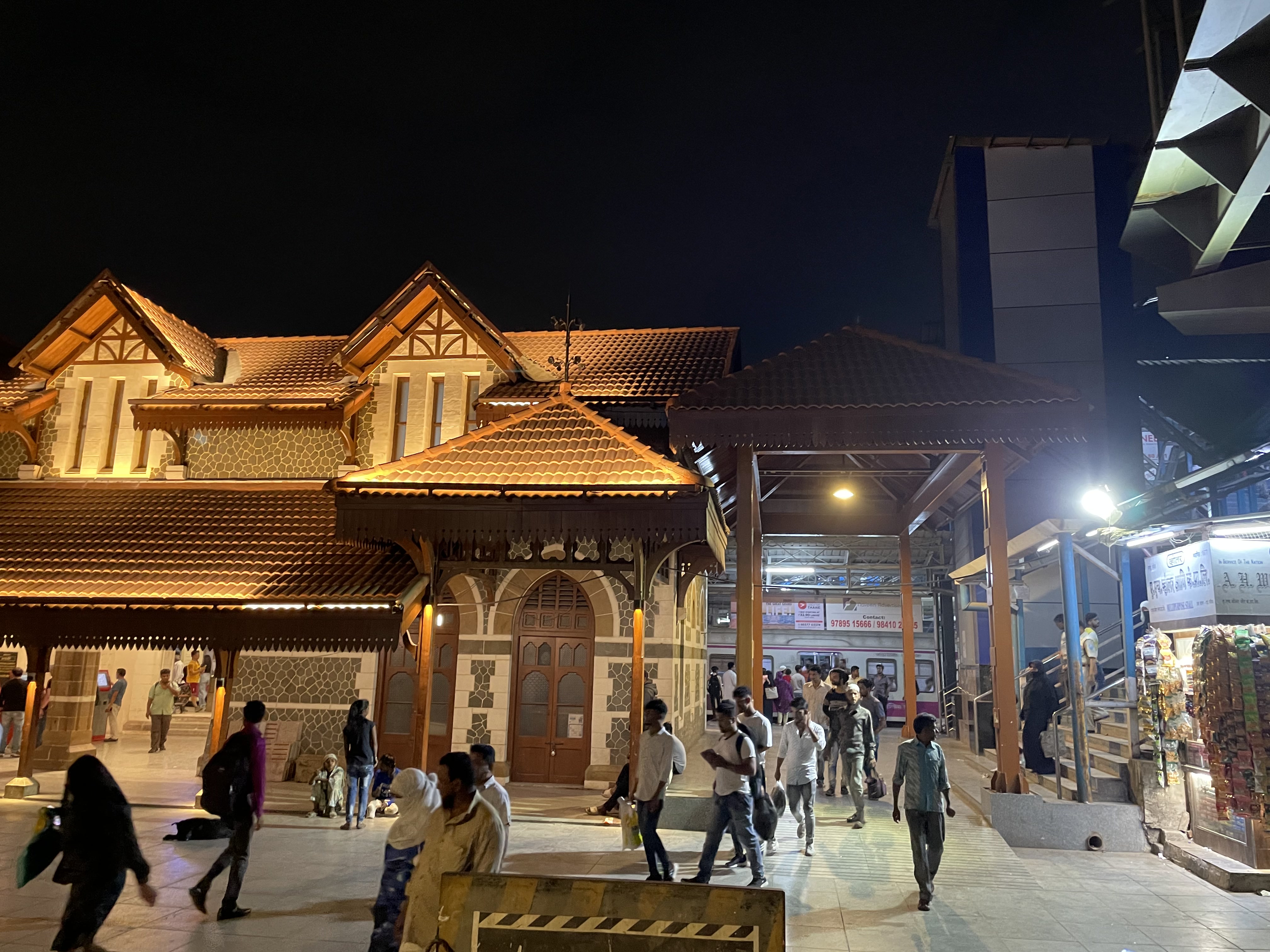 Bandra Station by Abha Narain Lambah Associates - Architizer