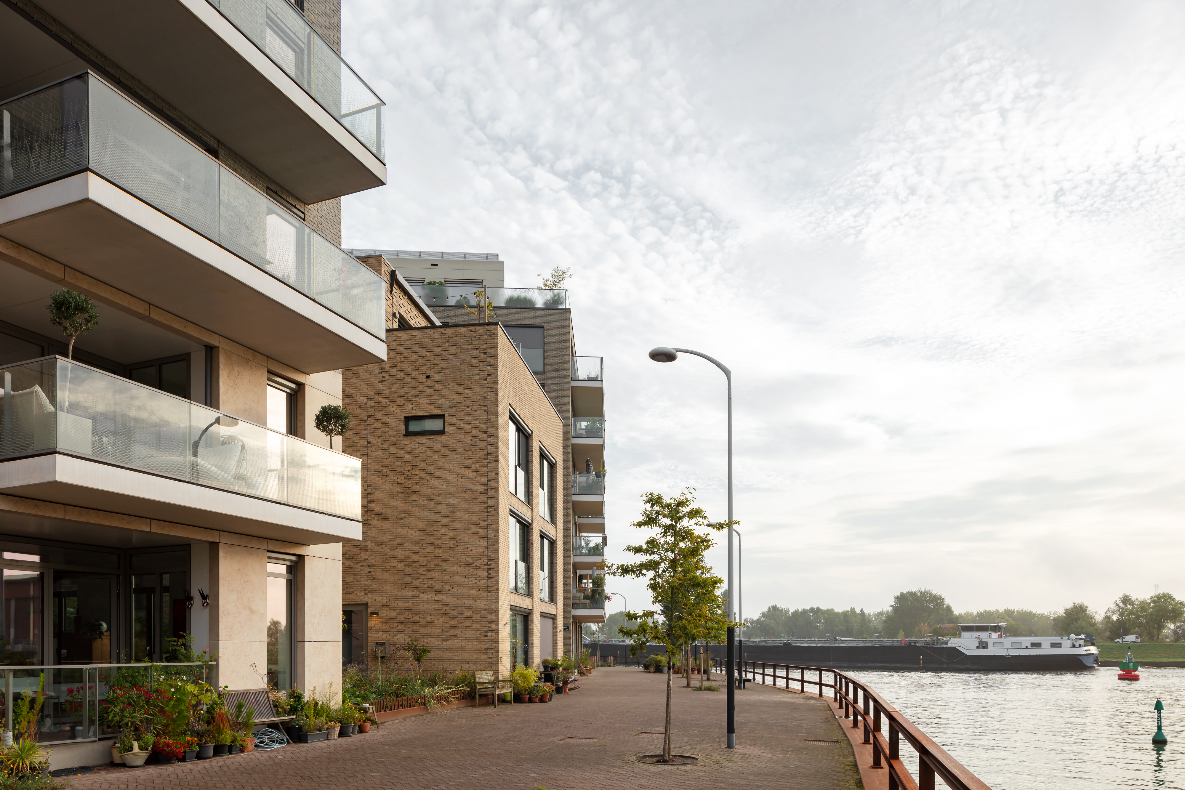 Cruquius Island Housing by KCAP - Architizer